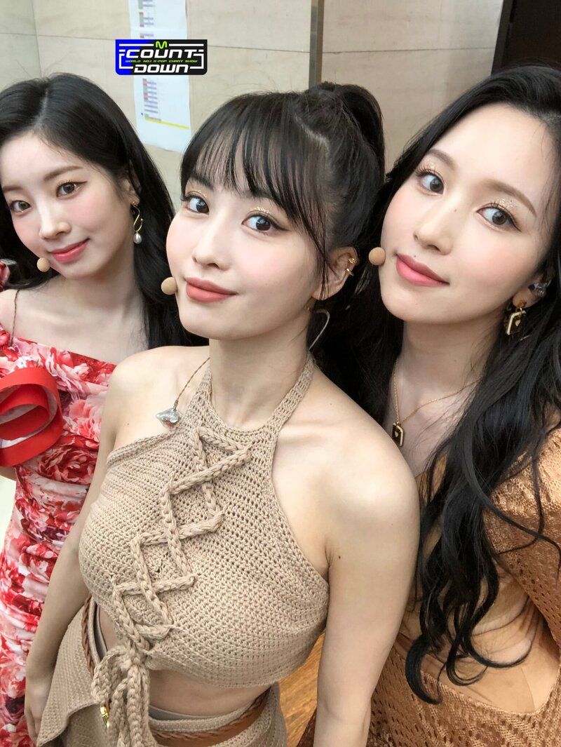 Momo, Mina, & Dahyun | Scrolller