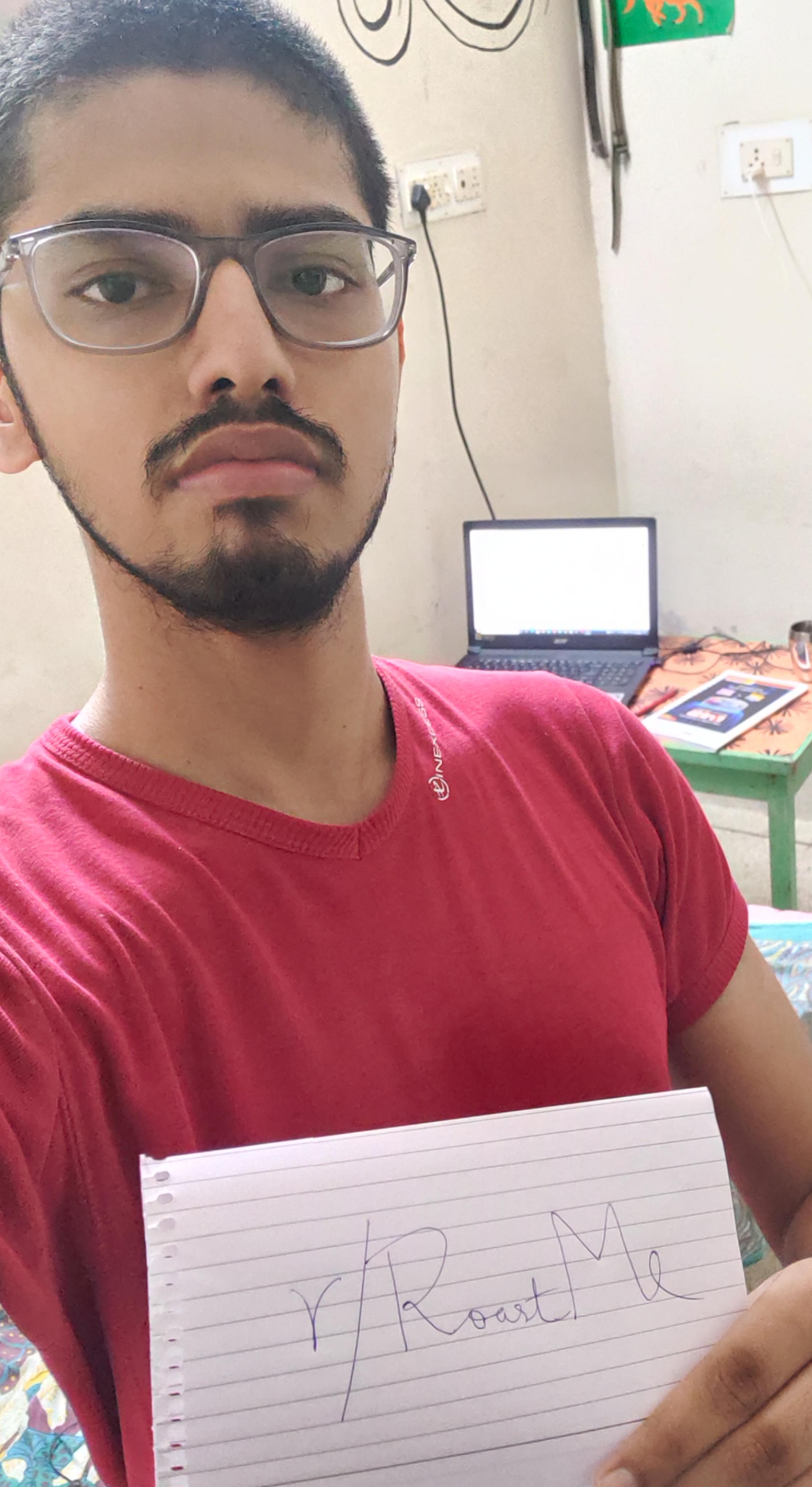 22 y/o skinny guy working at an unpaid internship. Do your worst, ABSOLUTE worst!!😃 | Scrolller