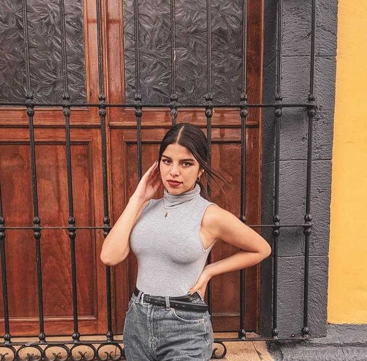 2282148653. Su número para que le hablen ricoooo | Scrolller