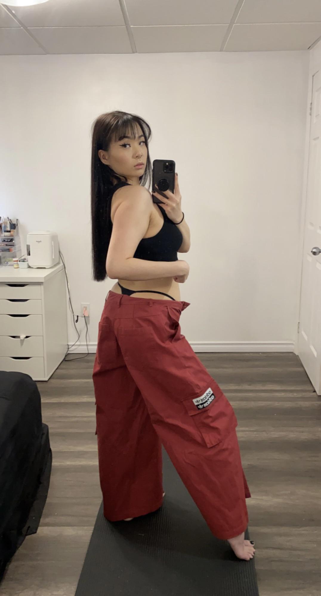 (23F) can whale tails make a comeback lol | Scrolller