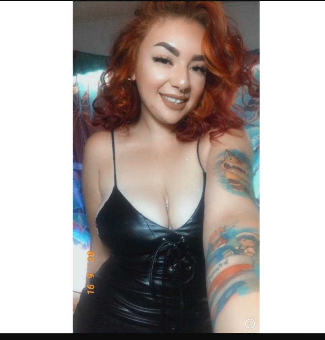 Sis, 24 wwyd? Gangbang material | Scrolller