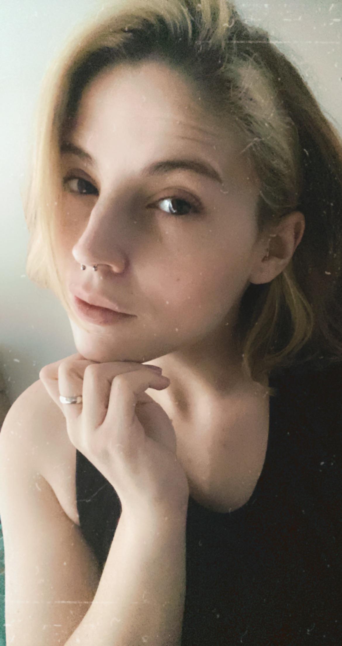 (27F) no make up Monday | Scrolller