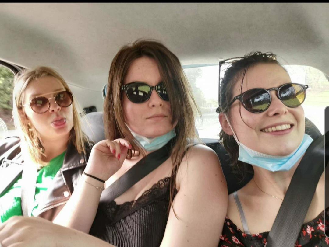 [3] choose ur girl | Scrolller