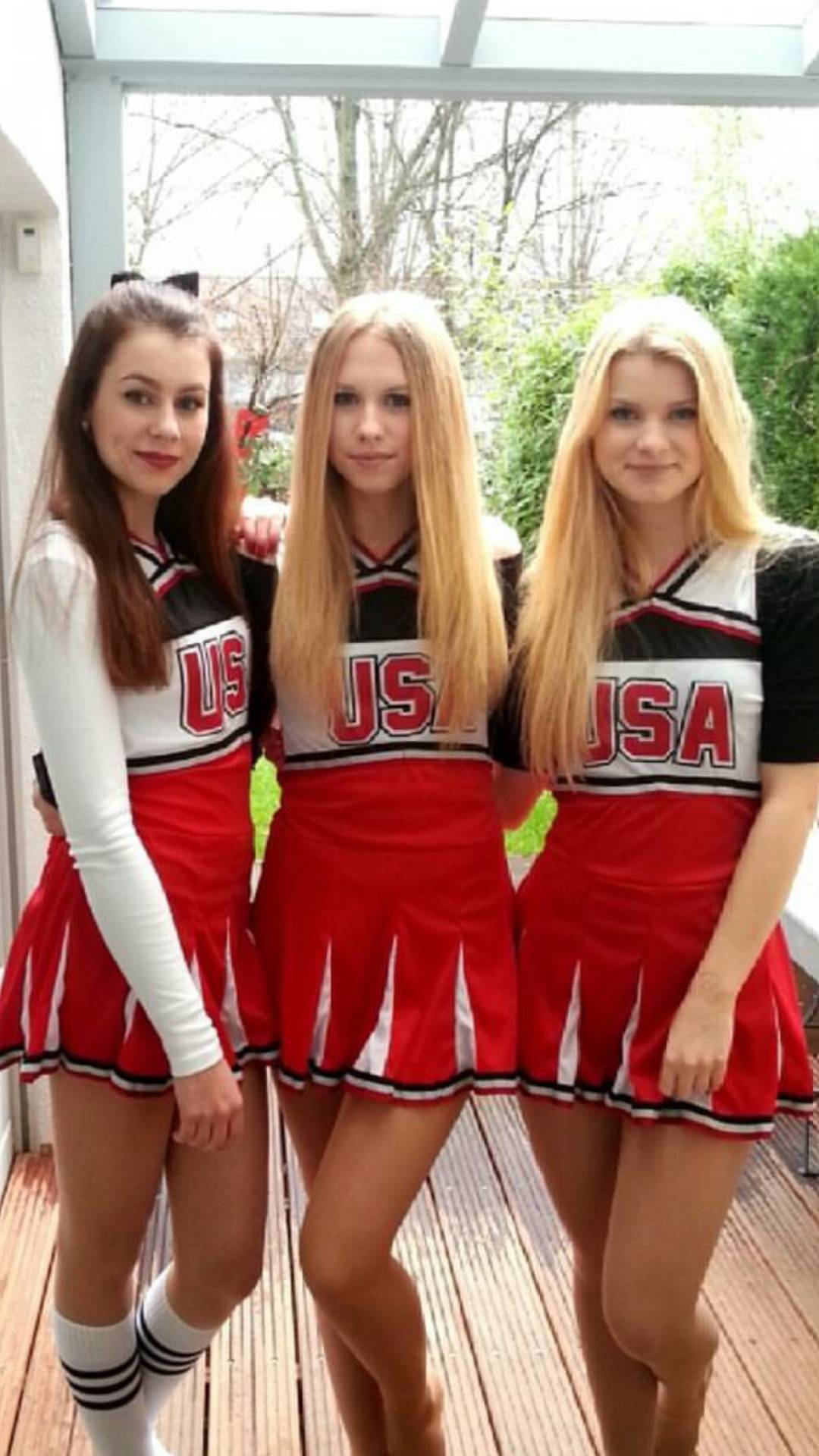 [3] Dressed As Cheerleaders Scrolller