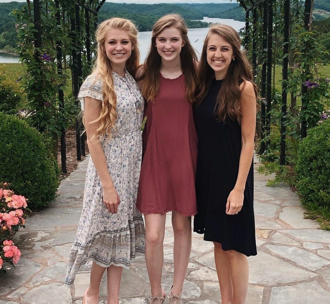 Sweet sisters | Scrolller