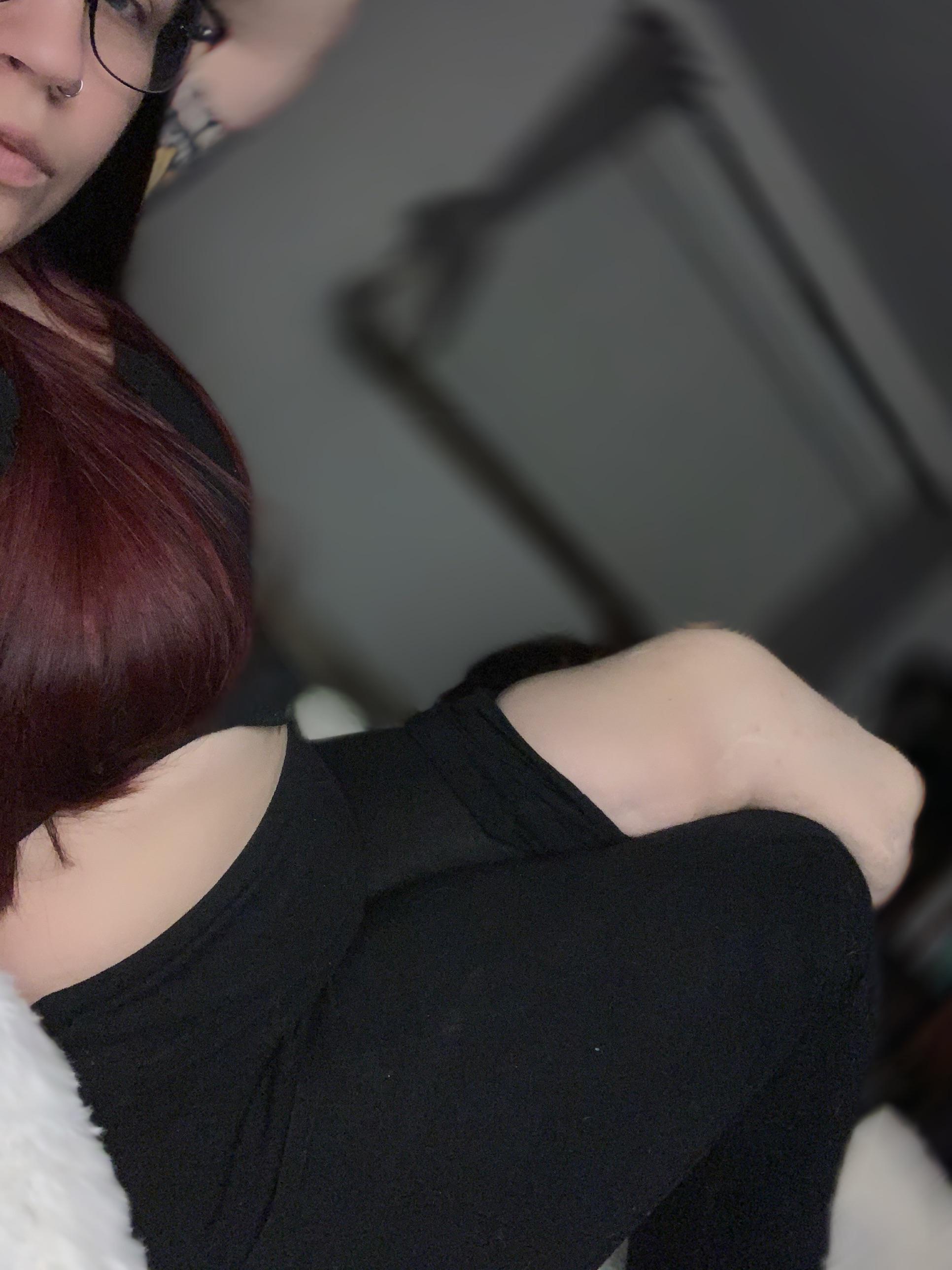 31 Female LBTK amputee | Scrolller