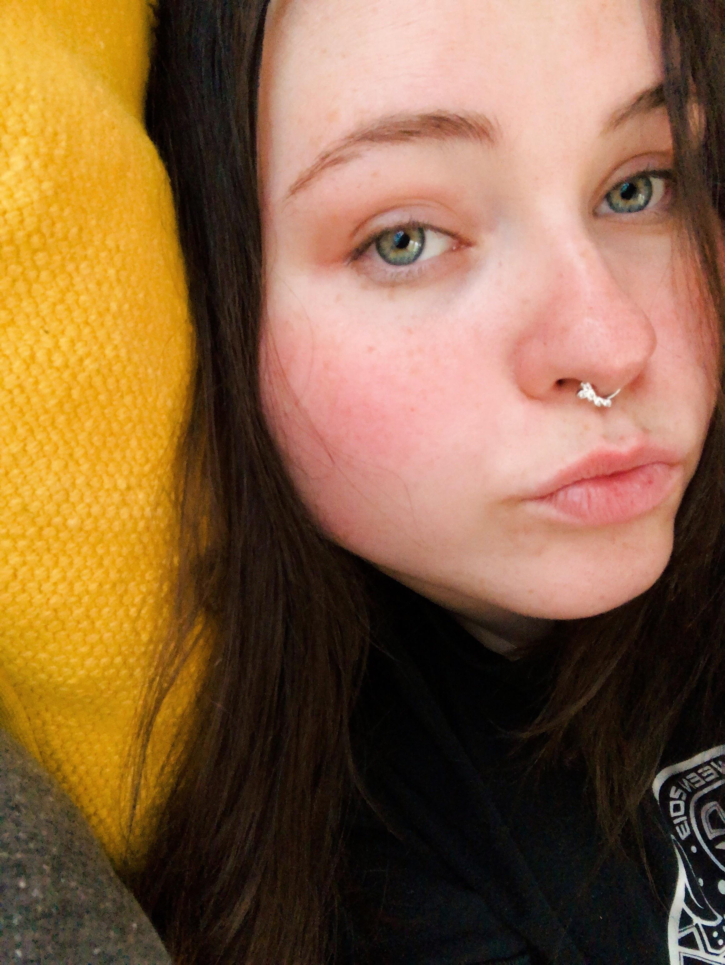 [32F] happy Tuesday - stress filled | Scrolller