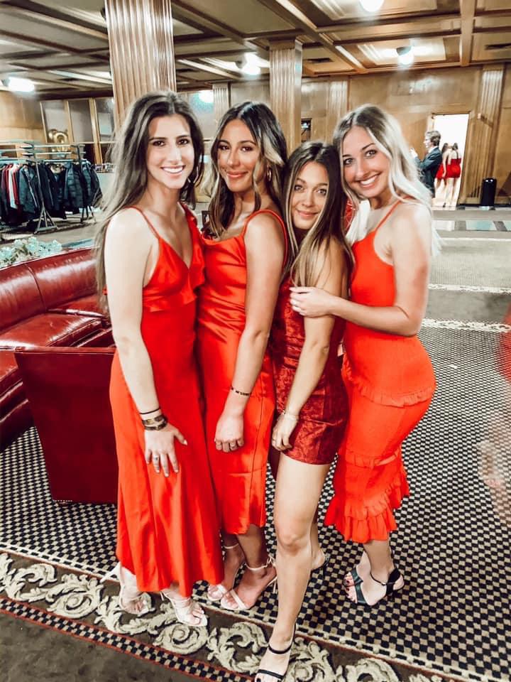 [4] Orange dresses | Scrolller