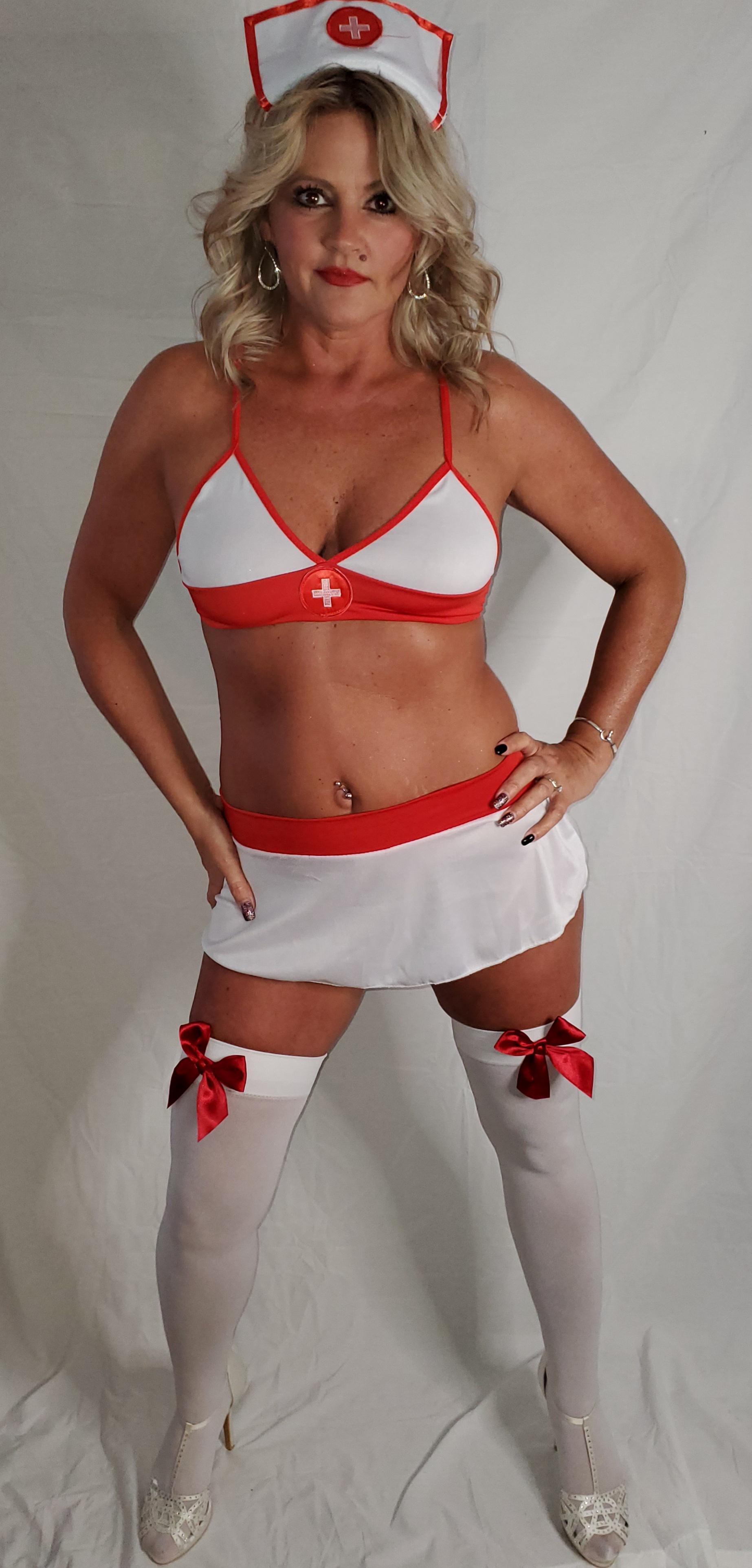 46f The naughty nurse is in💋 | Scrolller