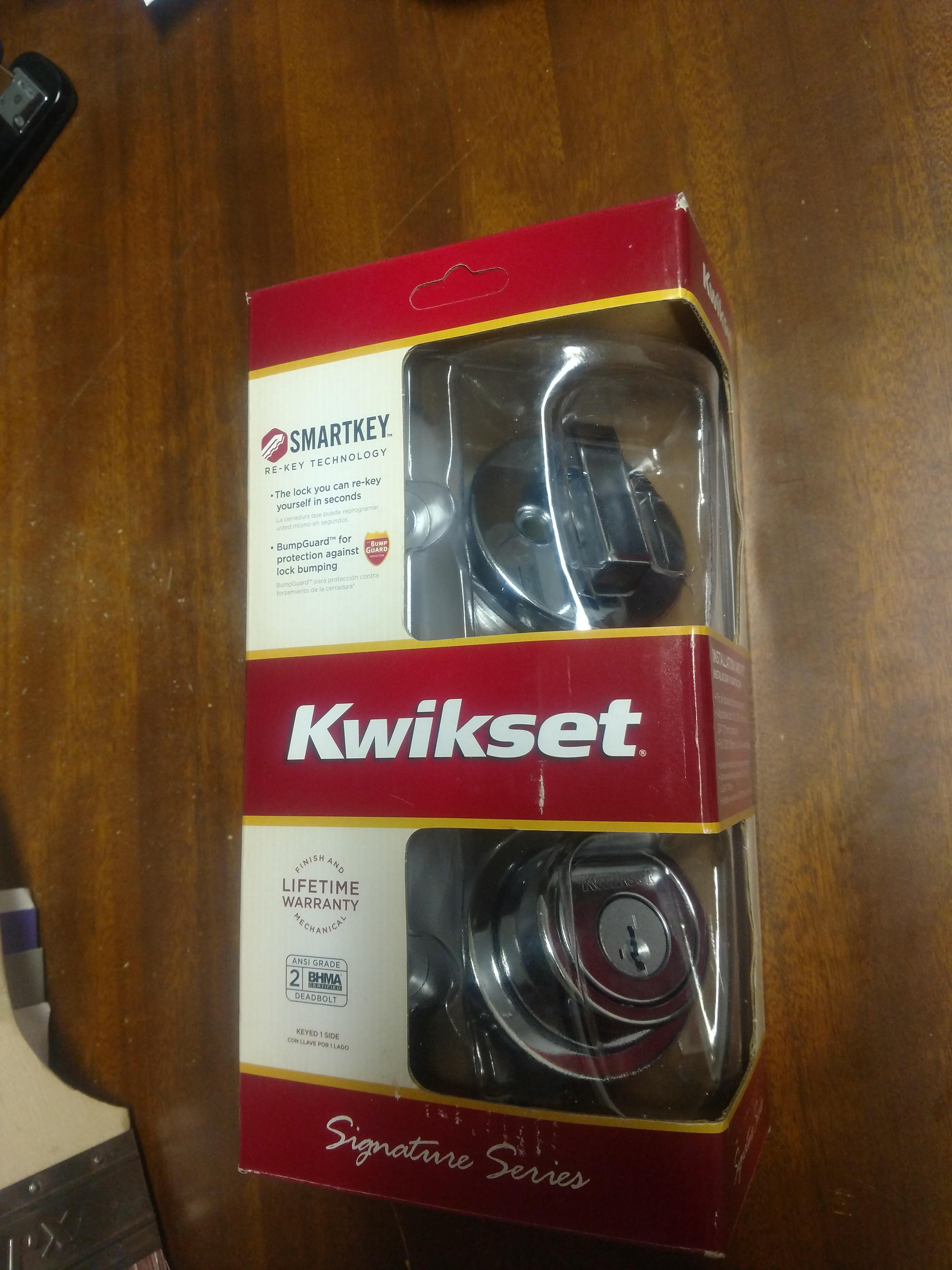 $5 at Habitat for Humanity Restore | Scrolller