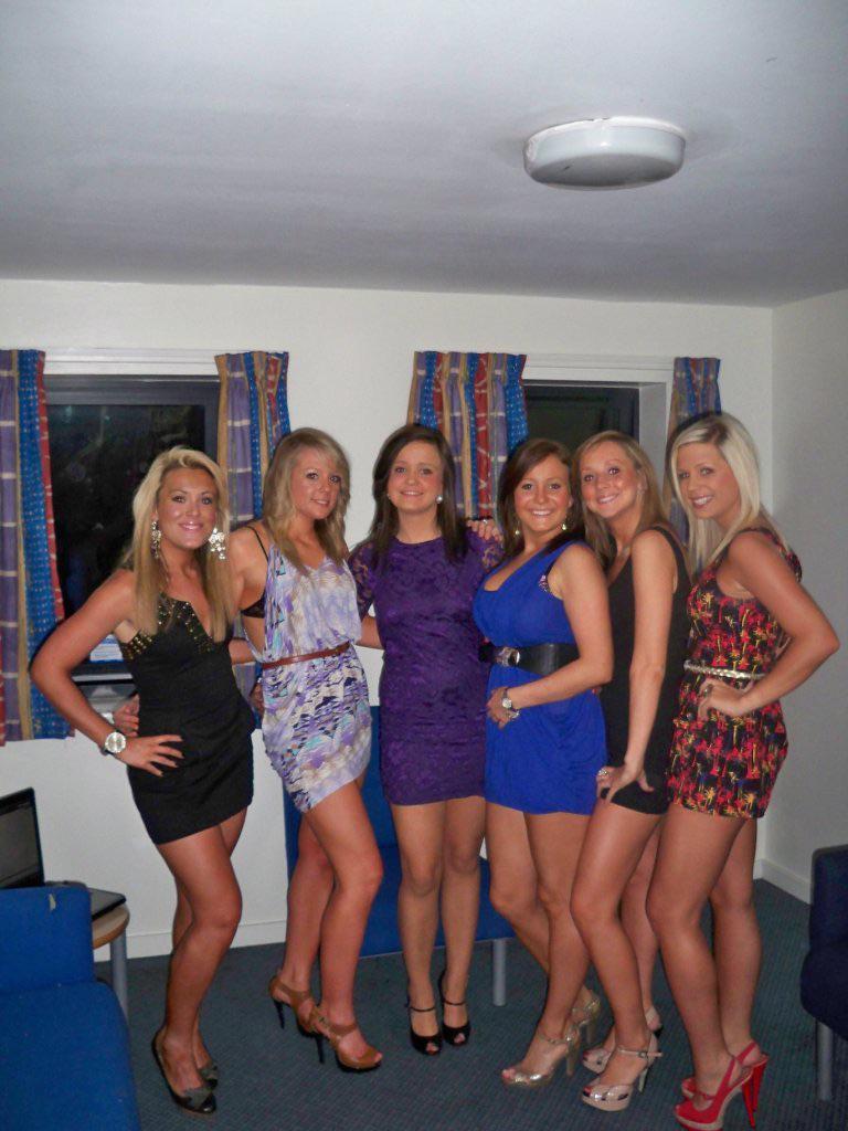 [6] The joy of six | Scrolller