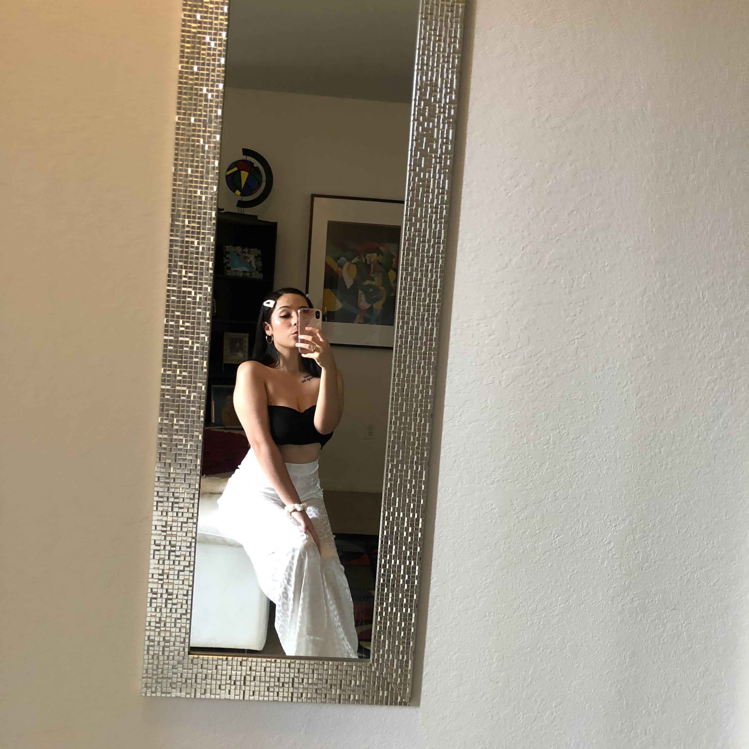 $7 sale for 24 hours on my OnlyFans👸🏻 https://OnlyFans .com/isvbellarvmos | Scrolller