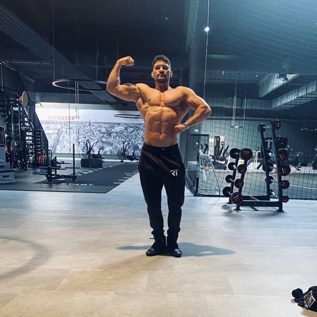 7 weeks out. NPC - Classic Physique | Scrolller