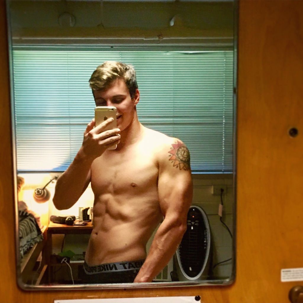 8 months out from first physique competition! | Scrolller