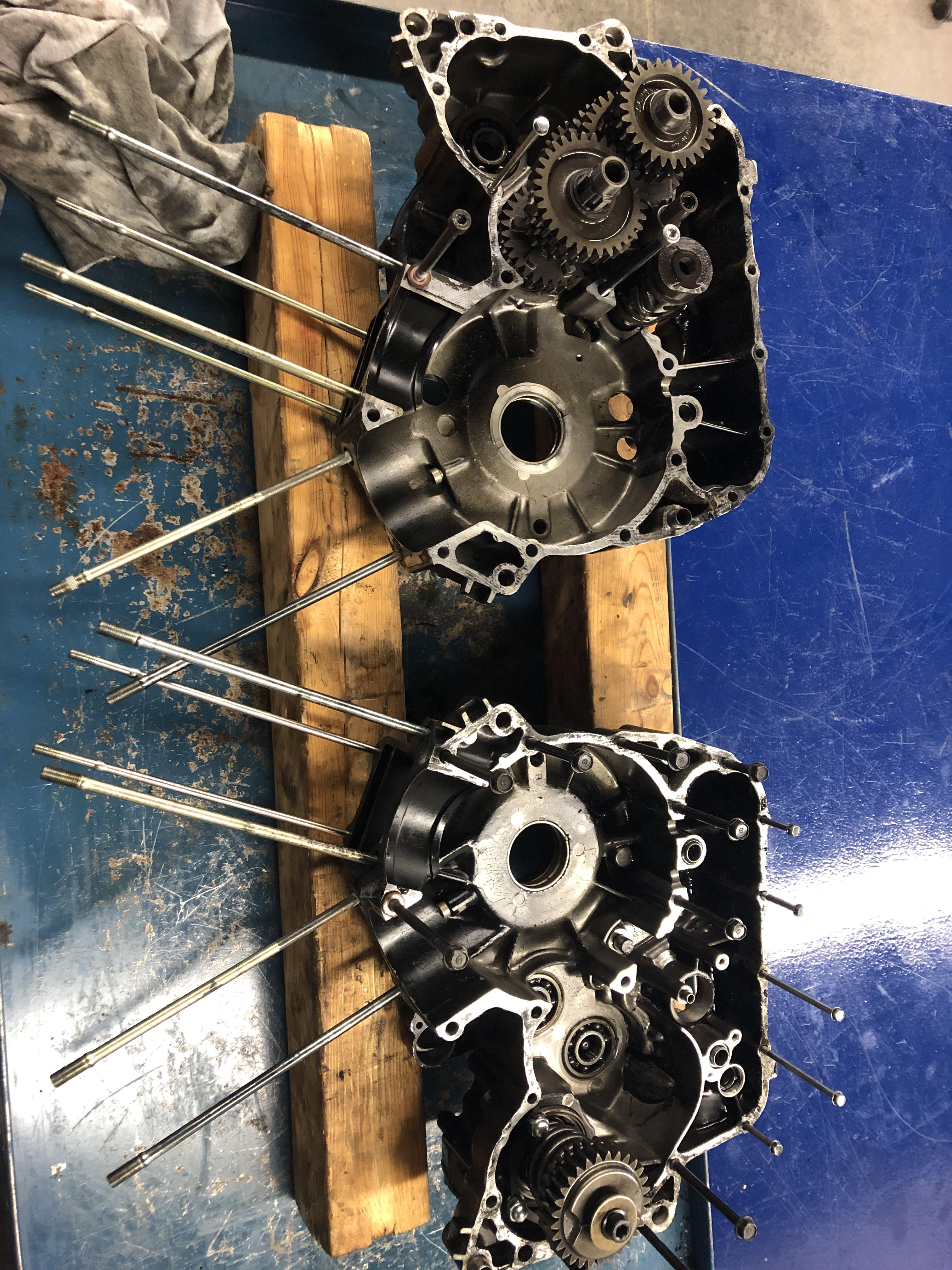 ‘83 Shadow VT750 Disassembly | Scrolller