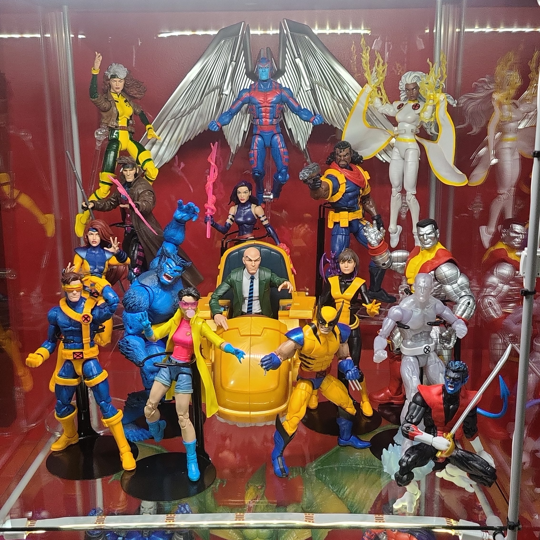 90s X-MEN display | Scrolller
