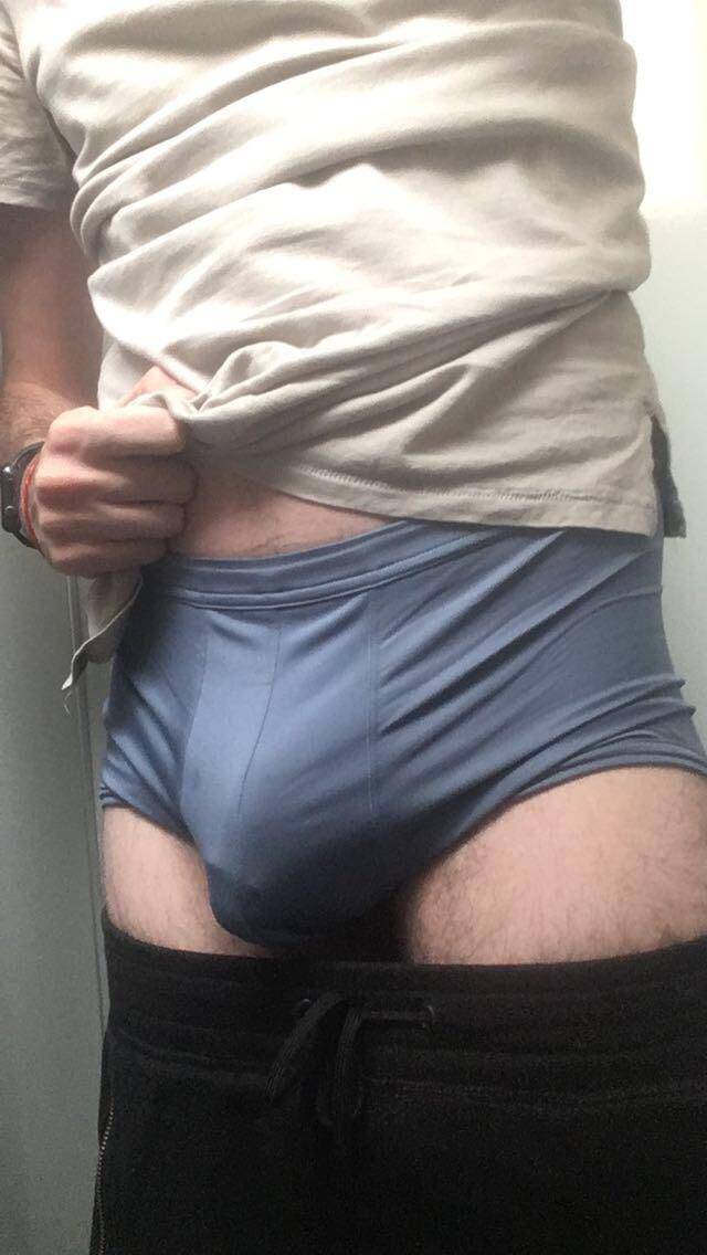 get closer dude | Scrolller