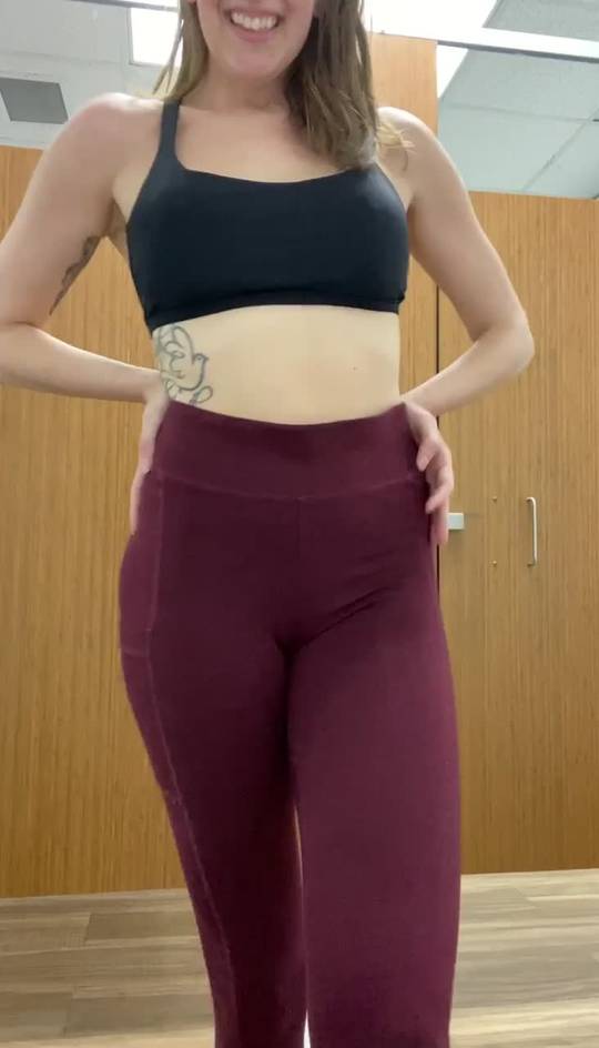 Almost 32 and 4 months postpartum 😇 Not too bad! | Scrolller