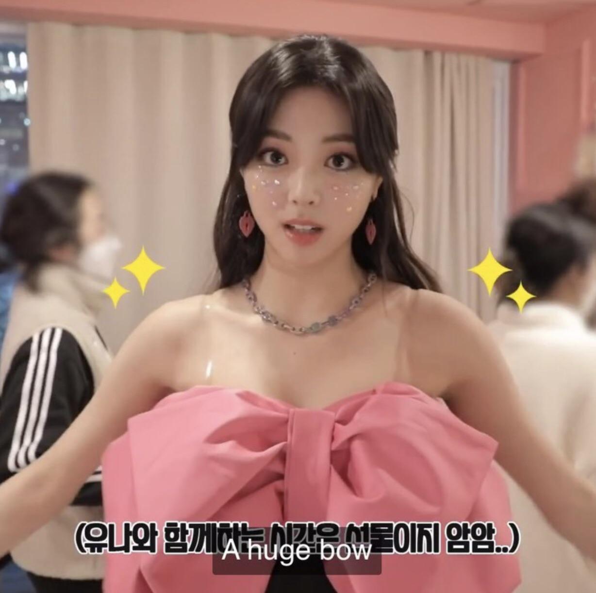 Discover more like Jizzed_To_Her: A huge bow and Related Content | Scrolller