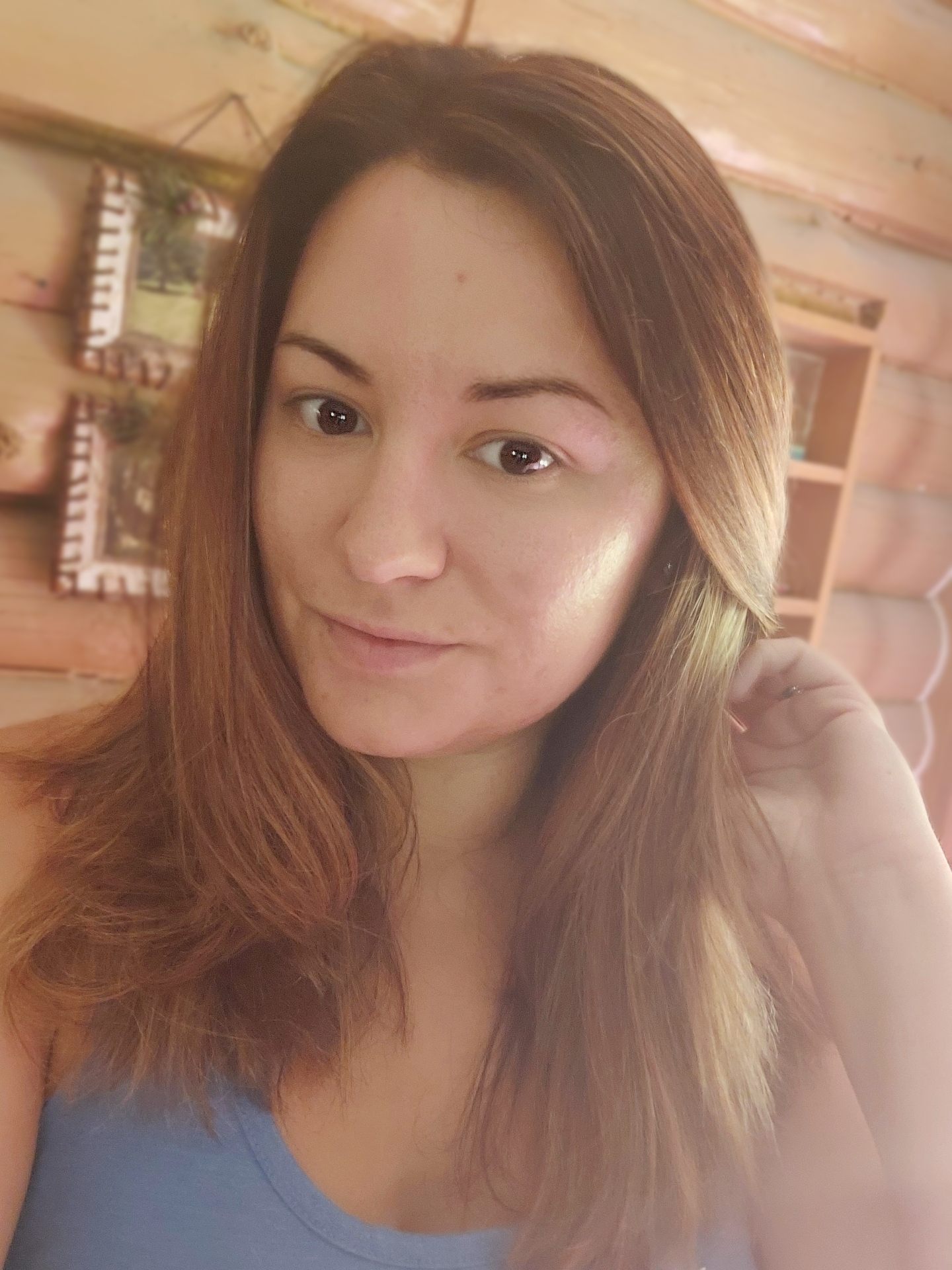 A little Flashback Friday for Frmale Friday! No make up? No problem! Shine on girls....34F🎀 ...