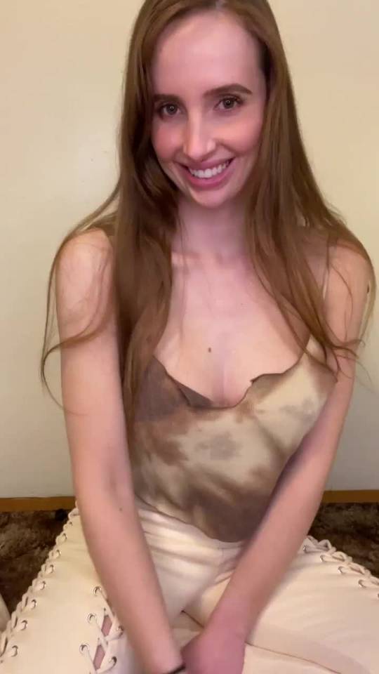 A little shy😊 | Scrolller