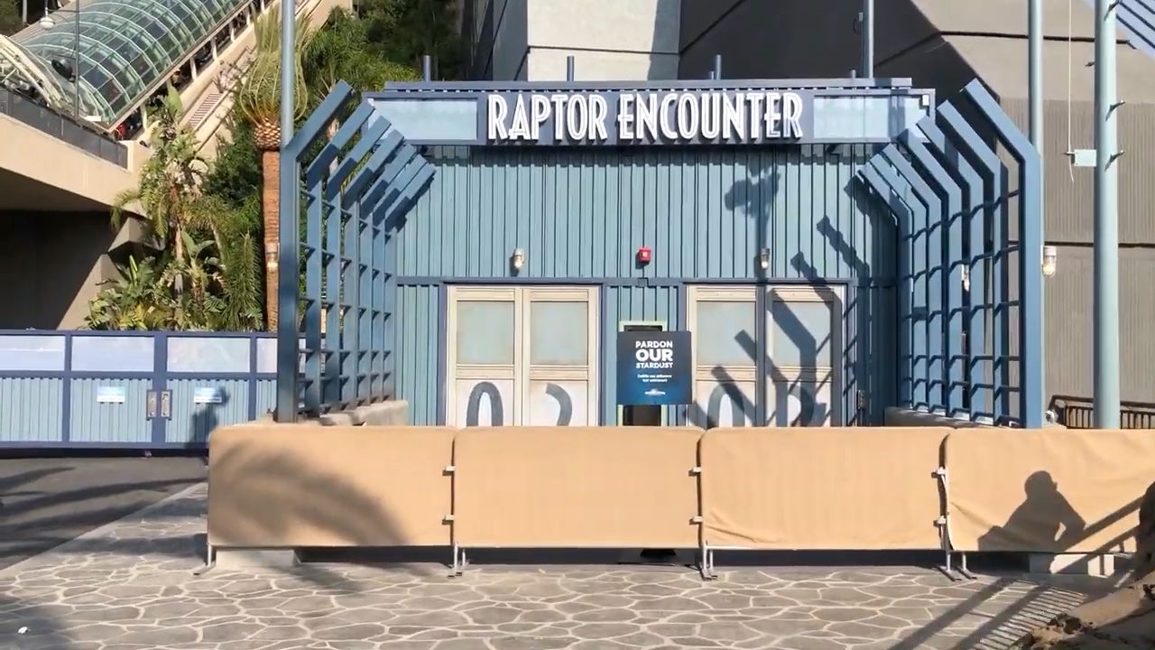 A more up front look at the new Raptor Encounter | Scrolller