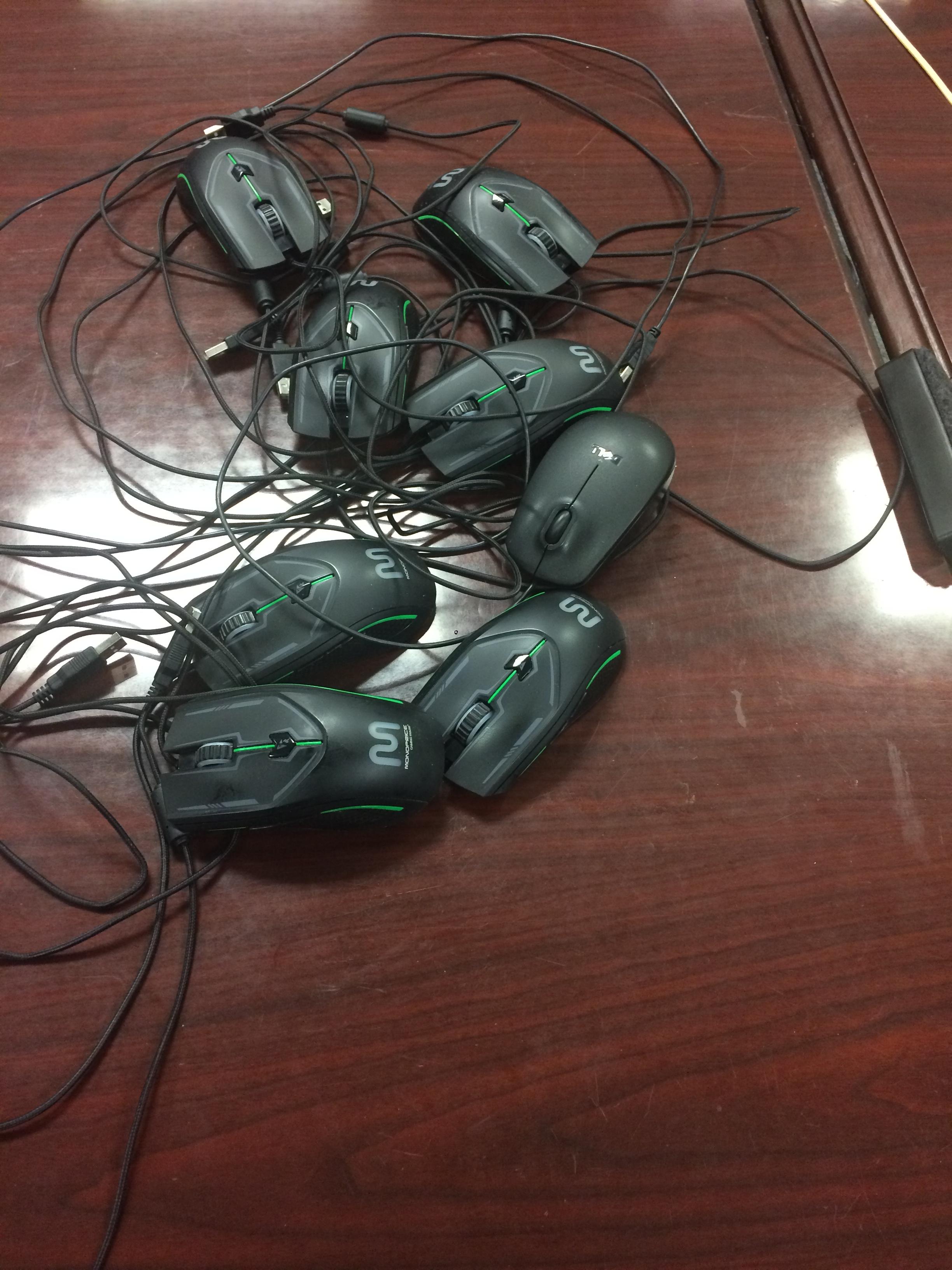 A nest of mice taking a nap | Scrolller