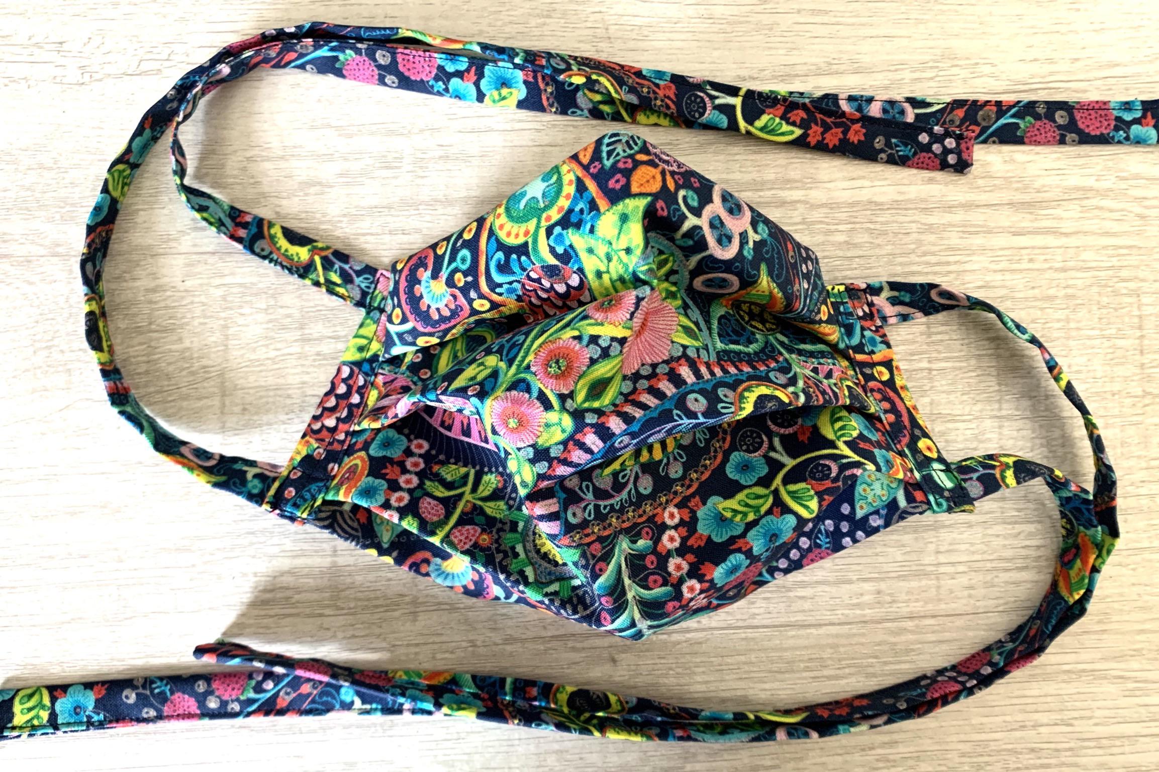 A psychedelic face mask | Scrolller