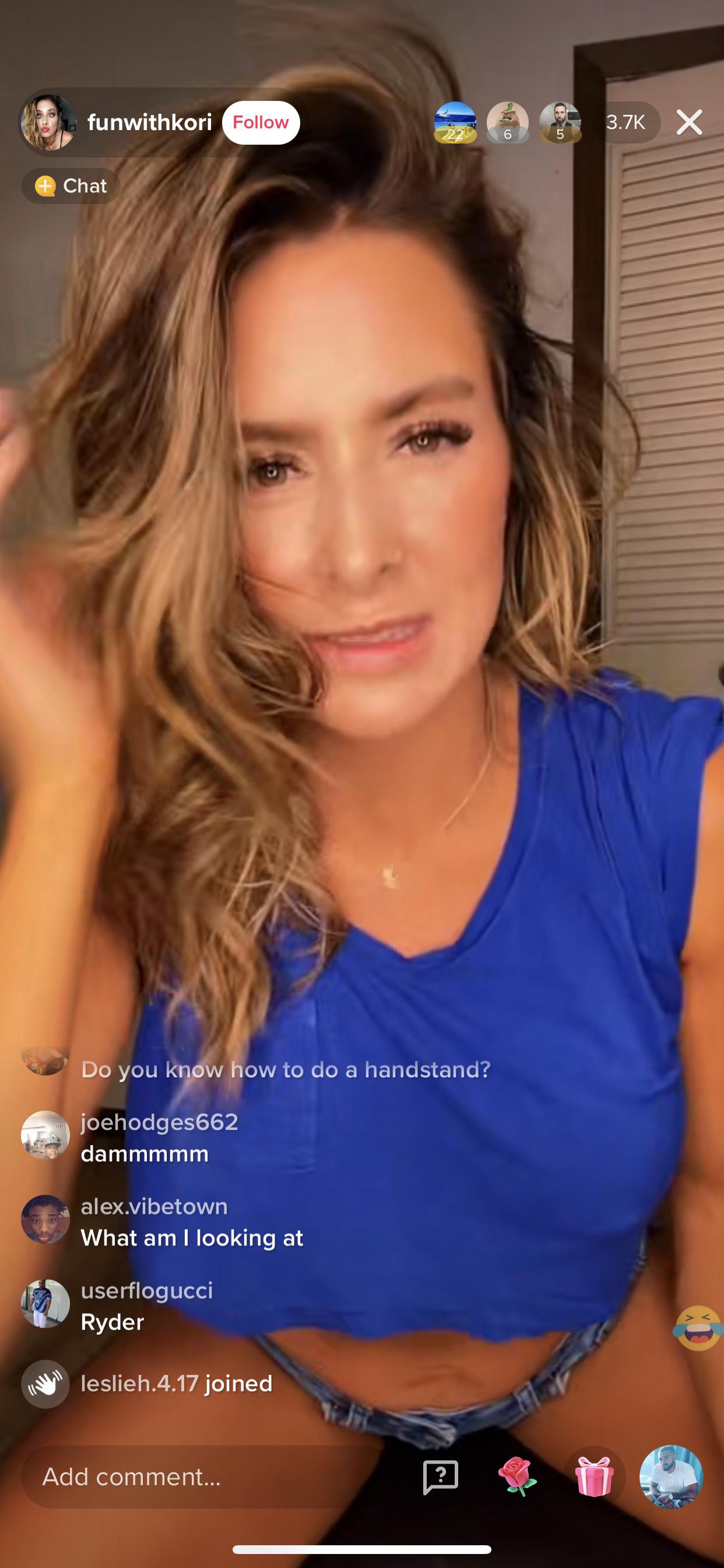 A slip is about to happen | Scrolller