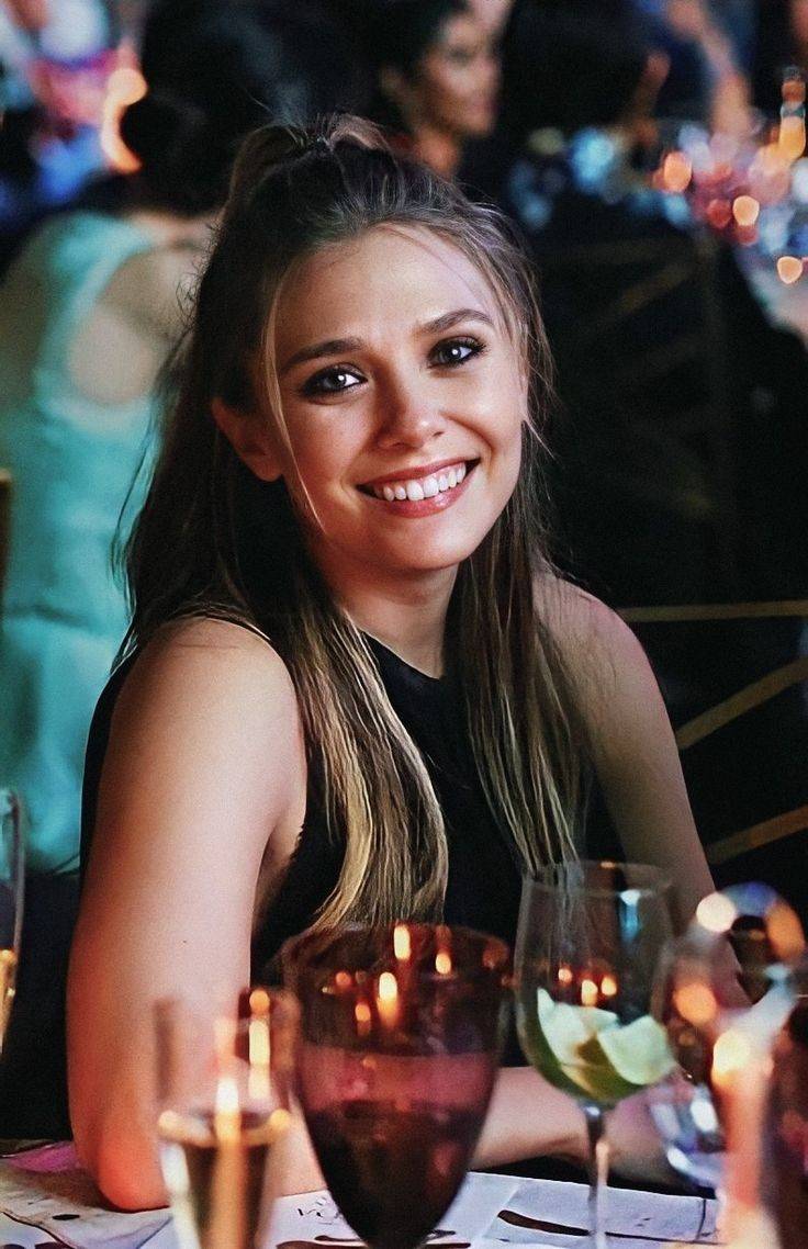 A smile that lights up everything in a 20-mile radius | Scrolller