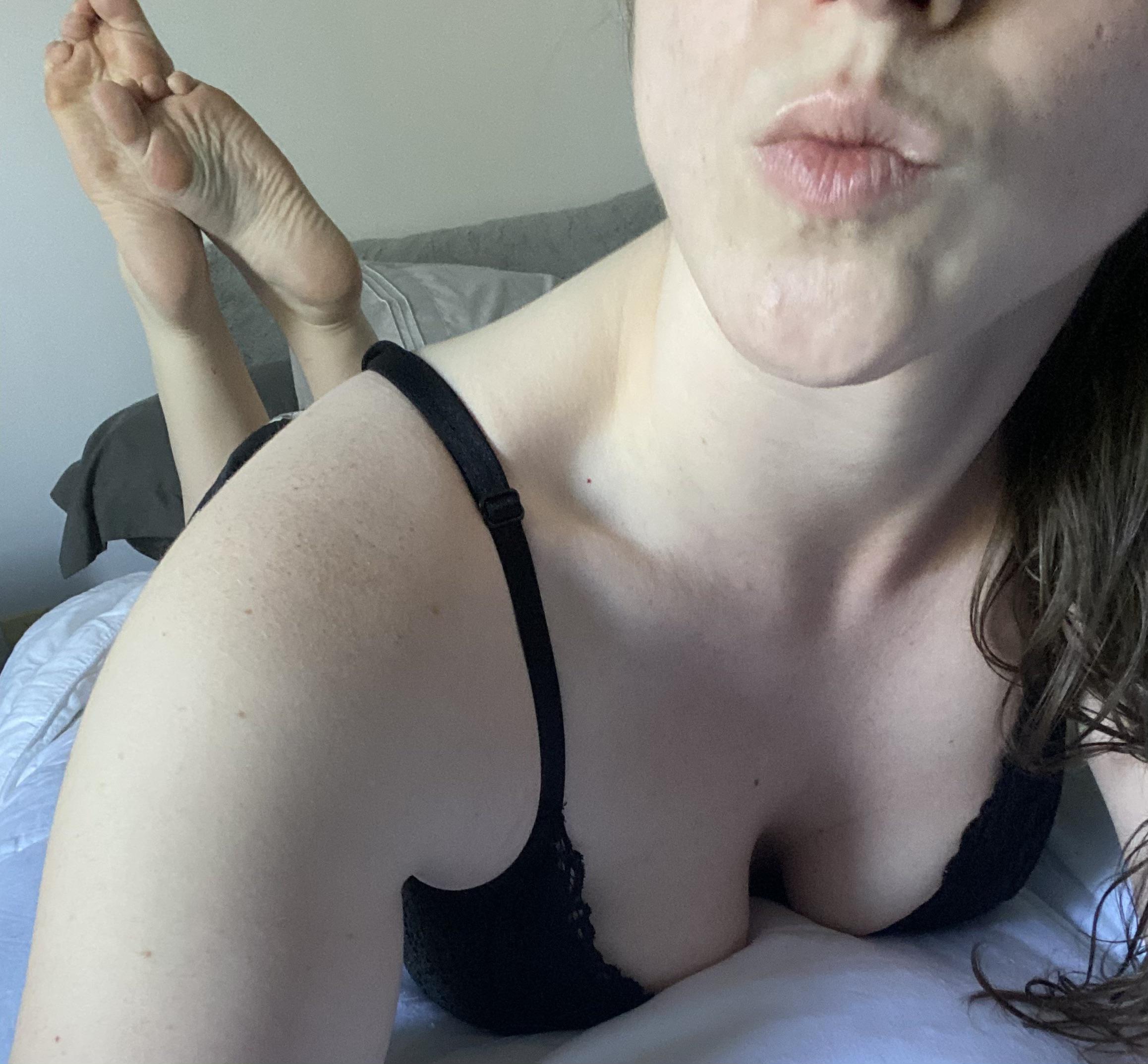 A smooch 😘 | Scrolller