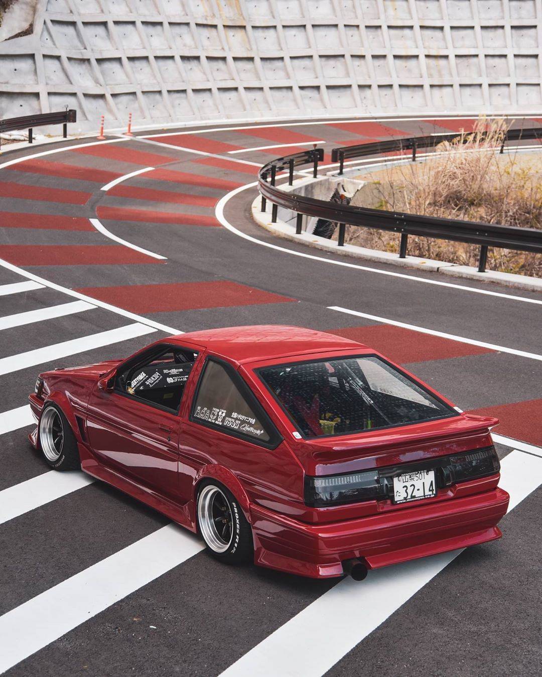 A Toyota AE86 | Scrolller
