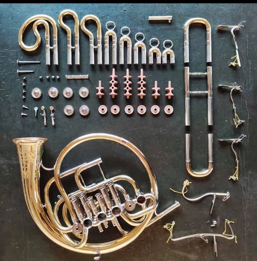 A triple french horn (bell not included) | Scrolller