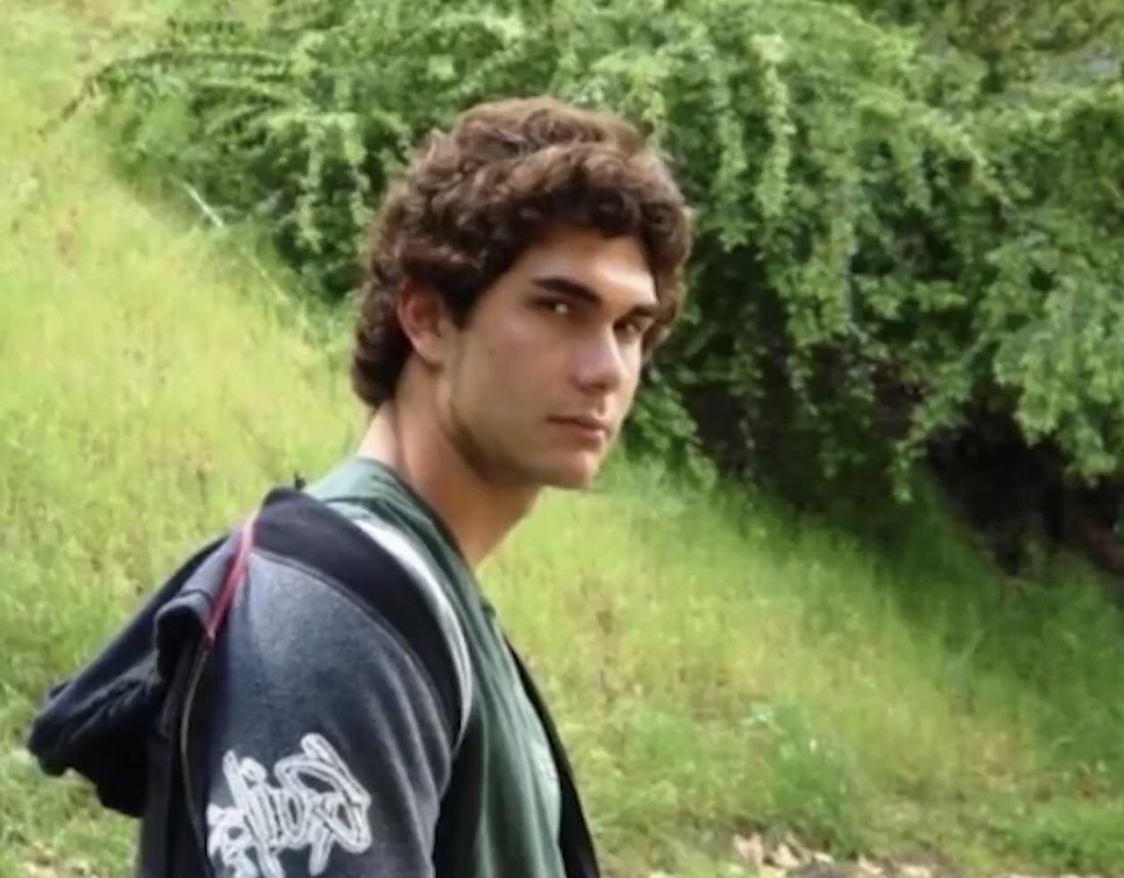 😂😂😂 a young Leo | Scrolller