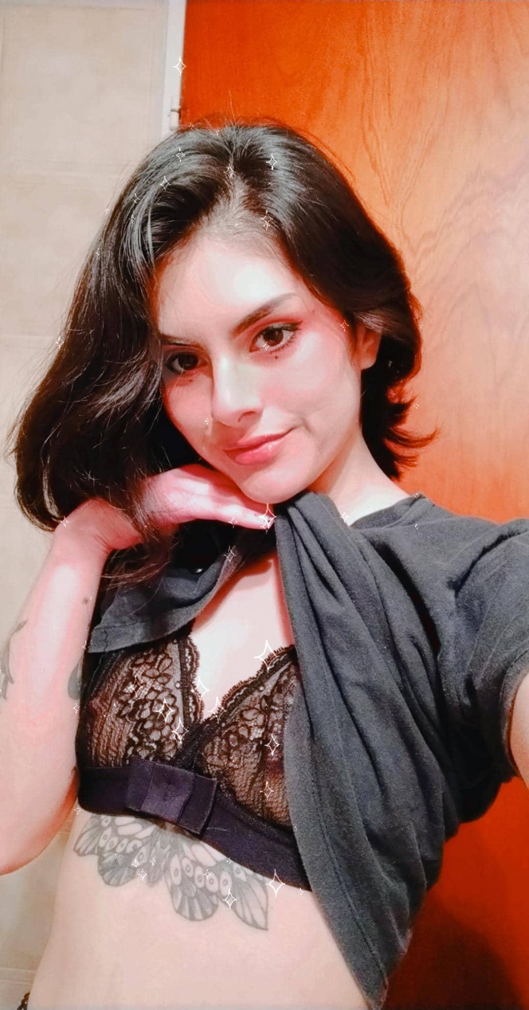 Aa queen 💕 (21) | Scrolller