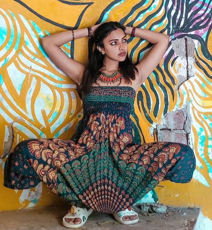 Aamla Paul | Scrolller