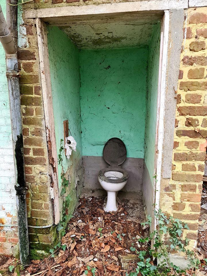 abandoned | Scrolller