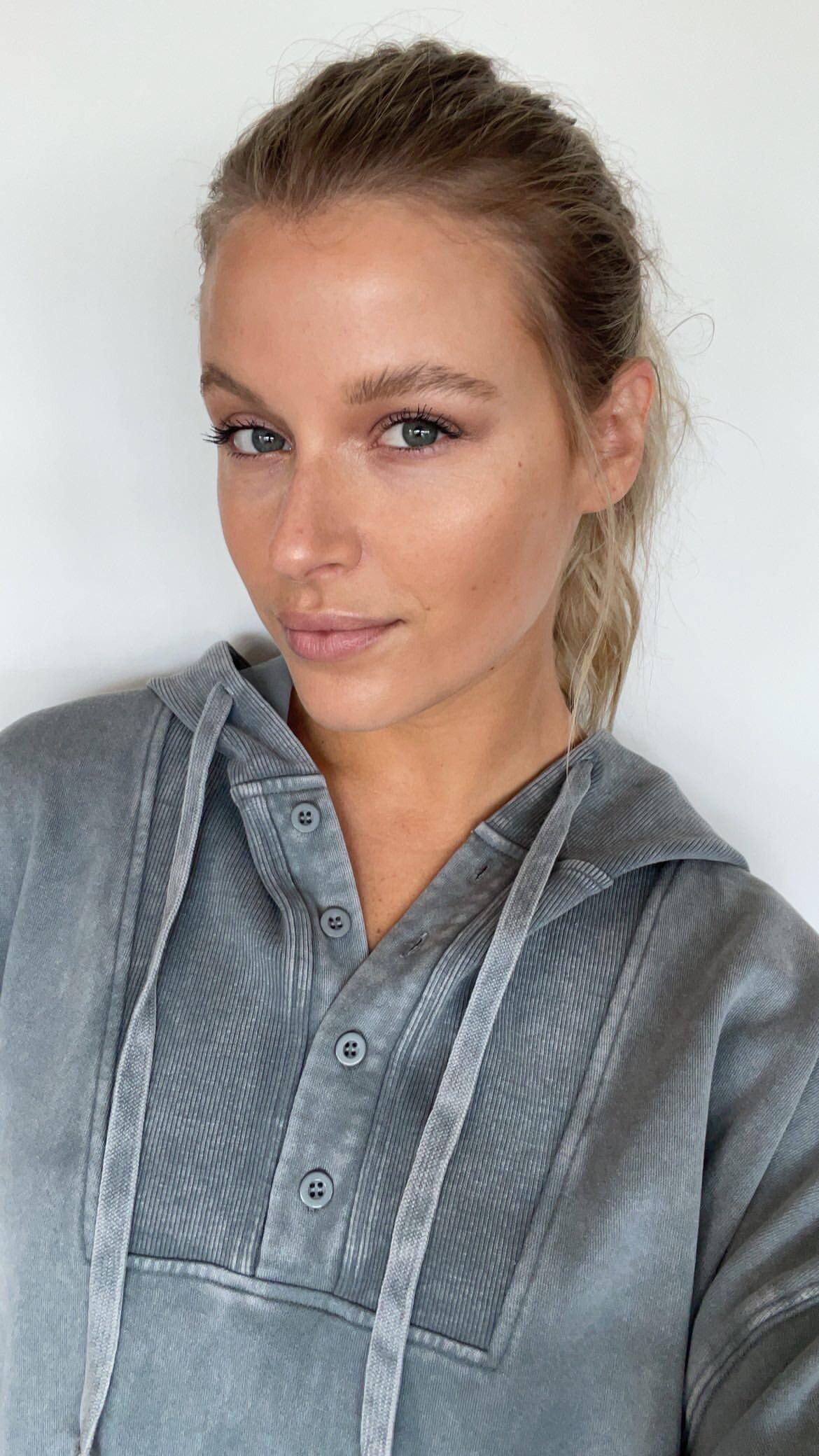 Abby Neff | Scrolller