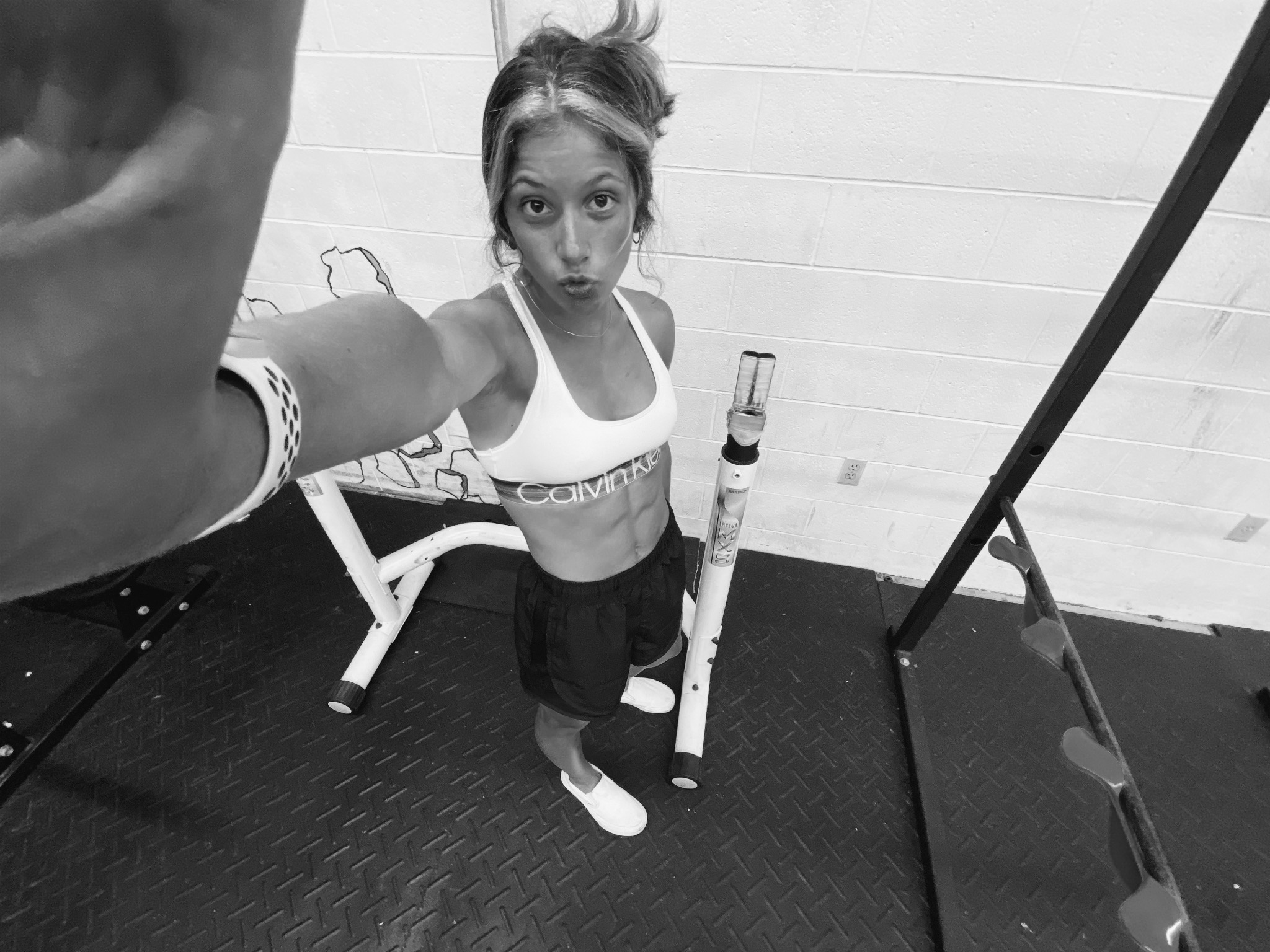 Abs selfie | Scrolller