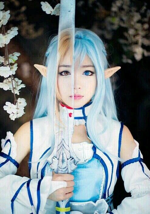 Absolute queen. All cosplayers are queen | Scrolller