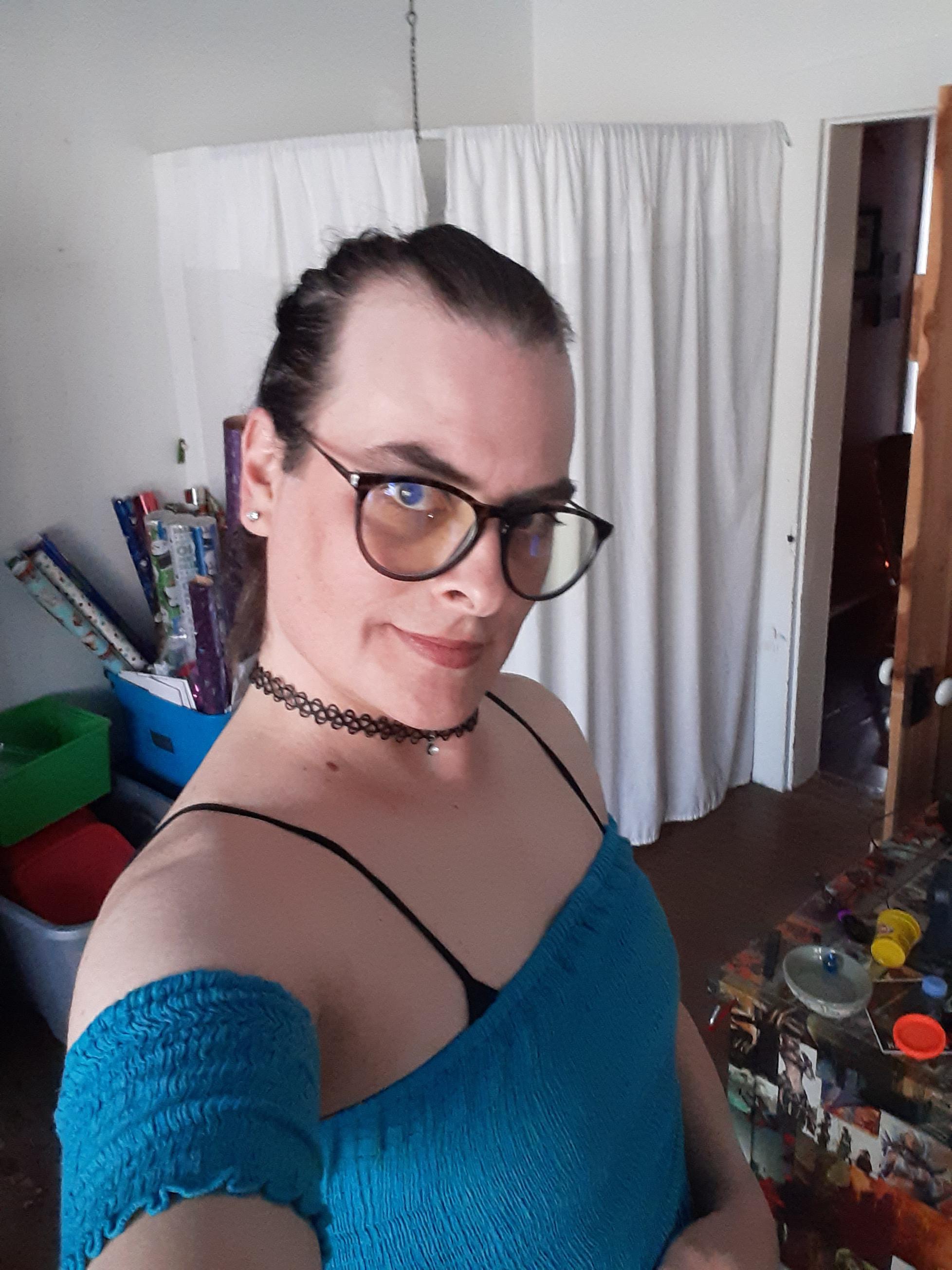 Accidentally deleted, so trying again 🤦‍♀️. Feeling fabulous in my date-night dress. 43, 6 ...