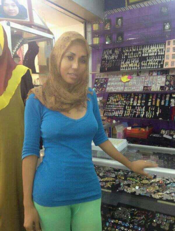 ada yg kenal ke? | Scrolller