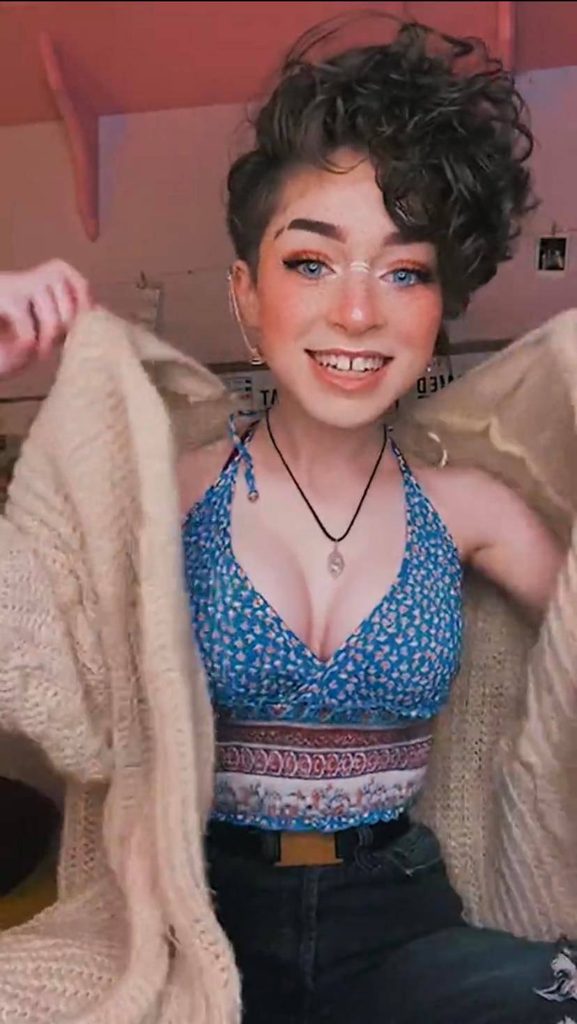 Addison Grace has the perfect rack | Scrolller