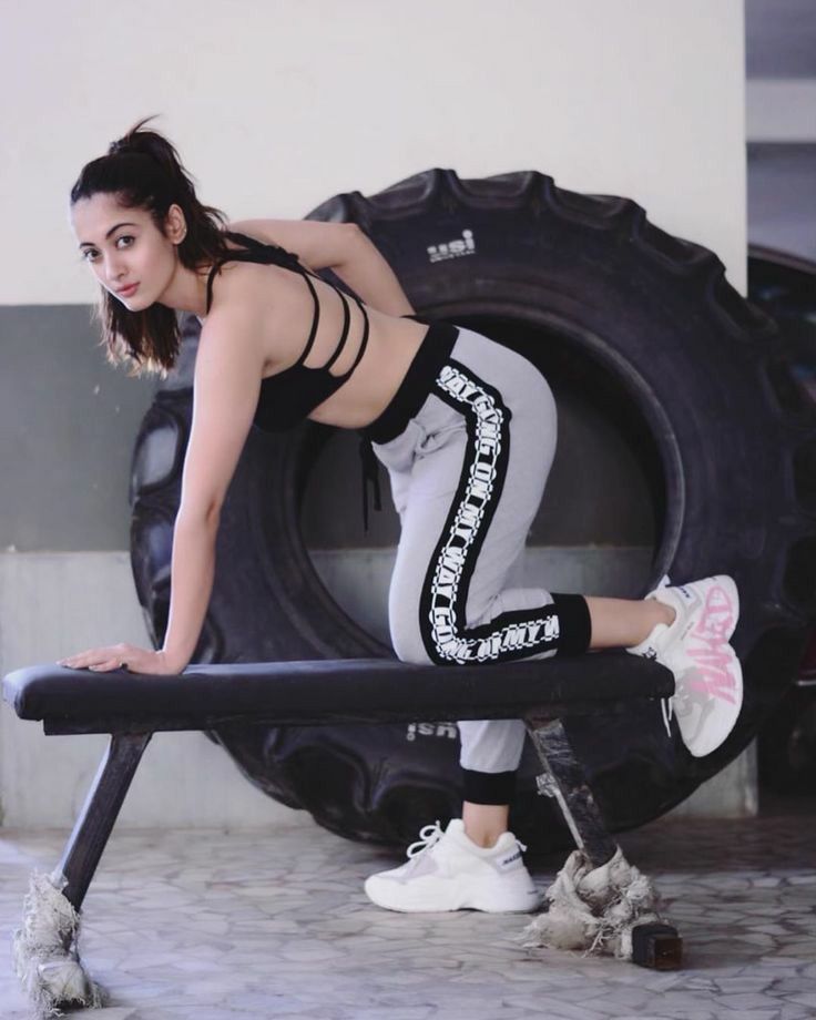 Aditi sharma | Scrolller