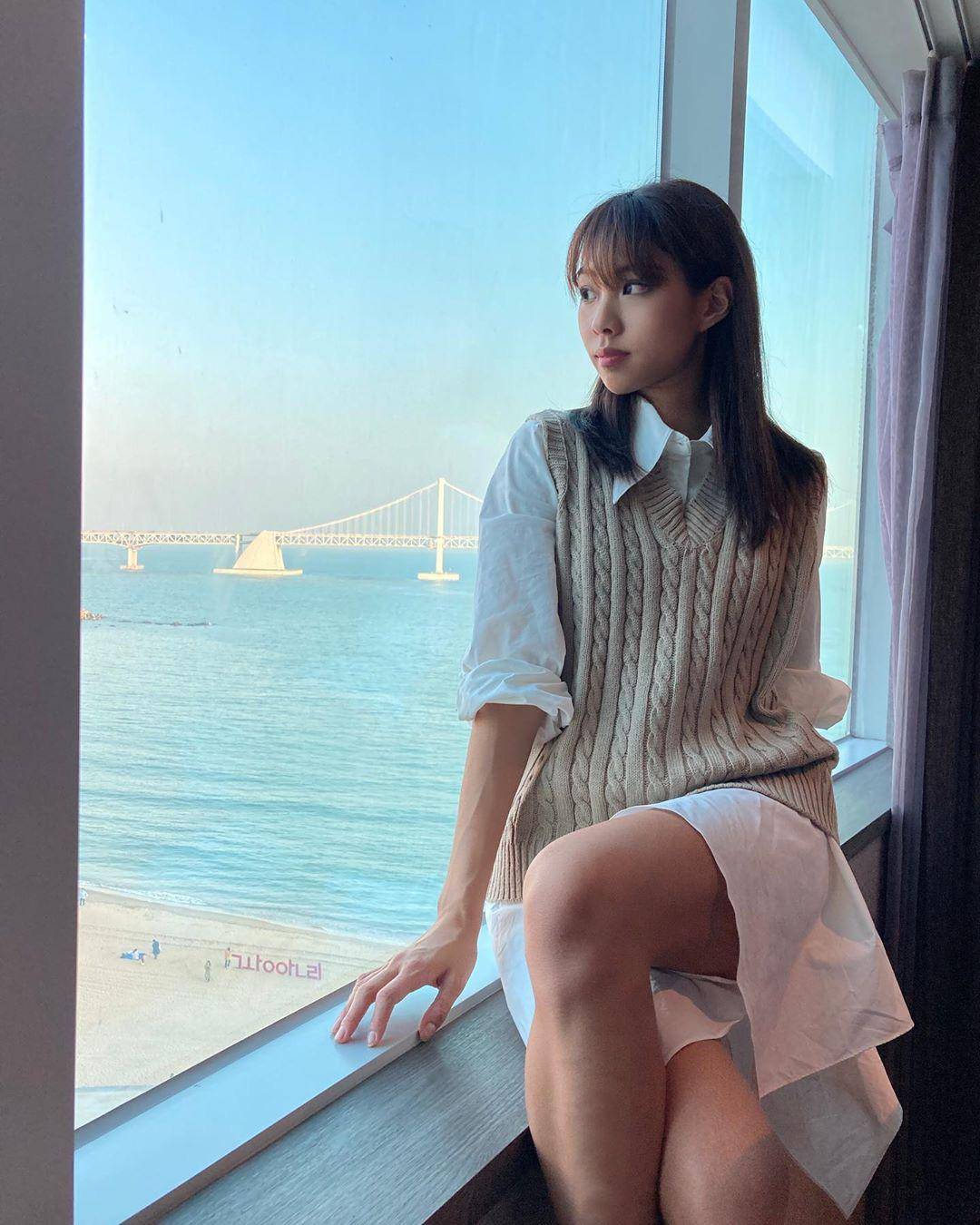 Admiring the view | Scrolller