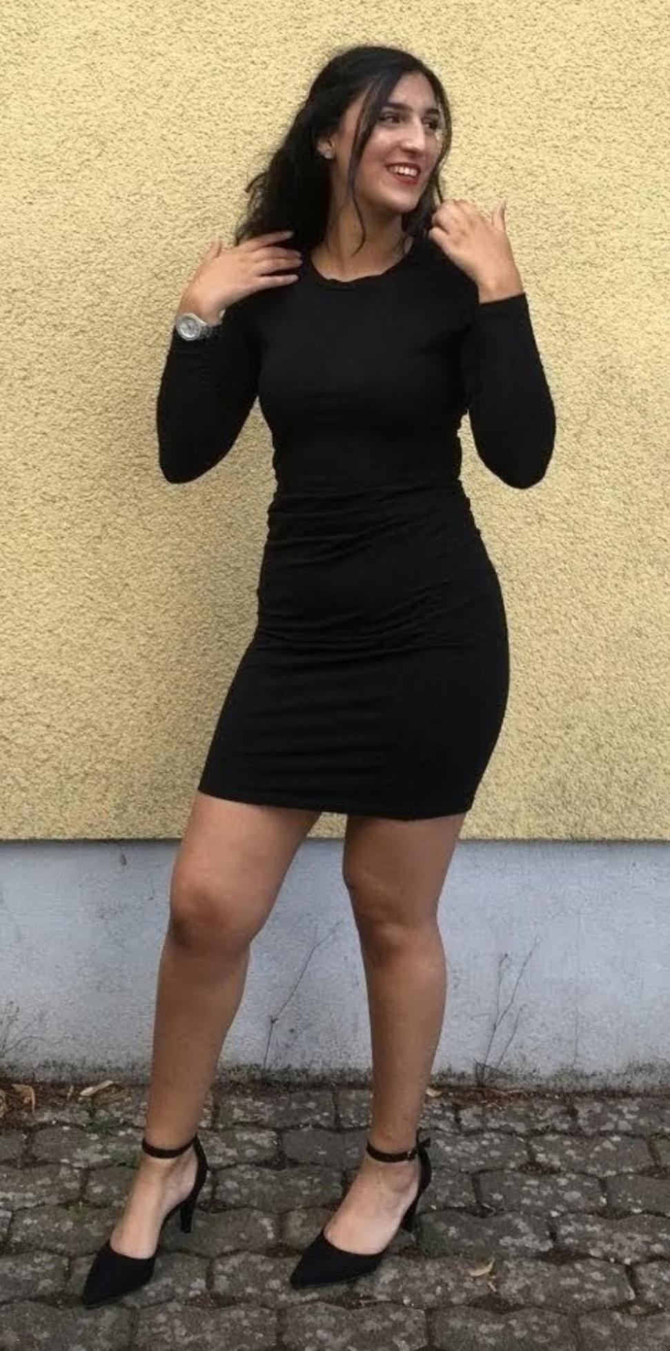 Afghanerin wer würde ihre heels/füße lecken und auf sie spritzen upvote und comment für mehr von ...