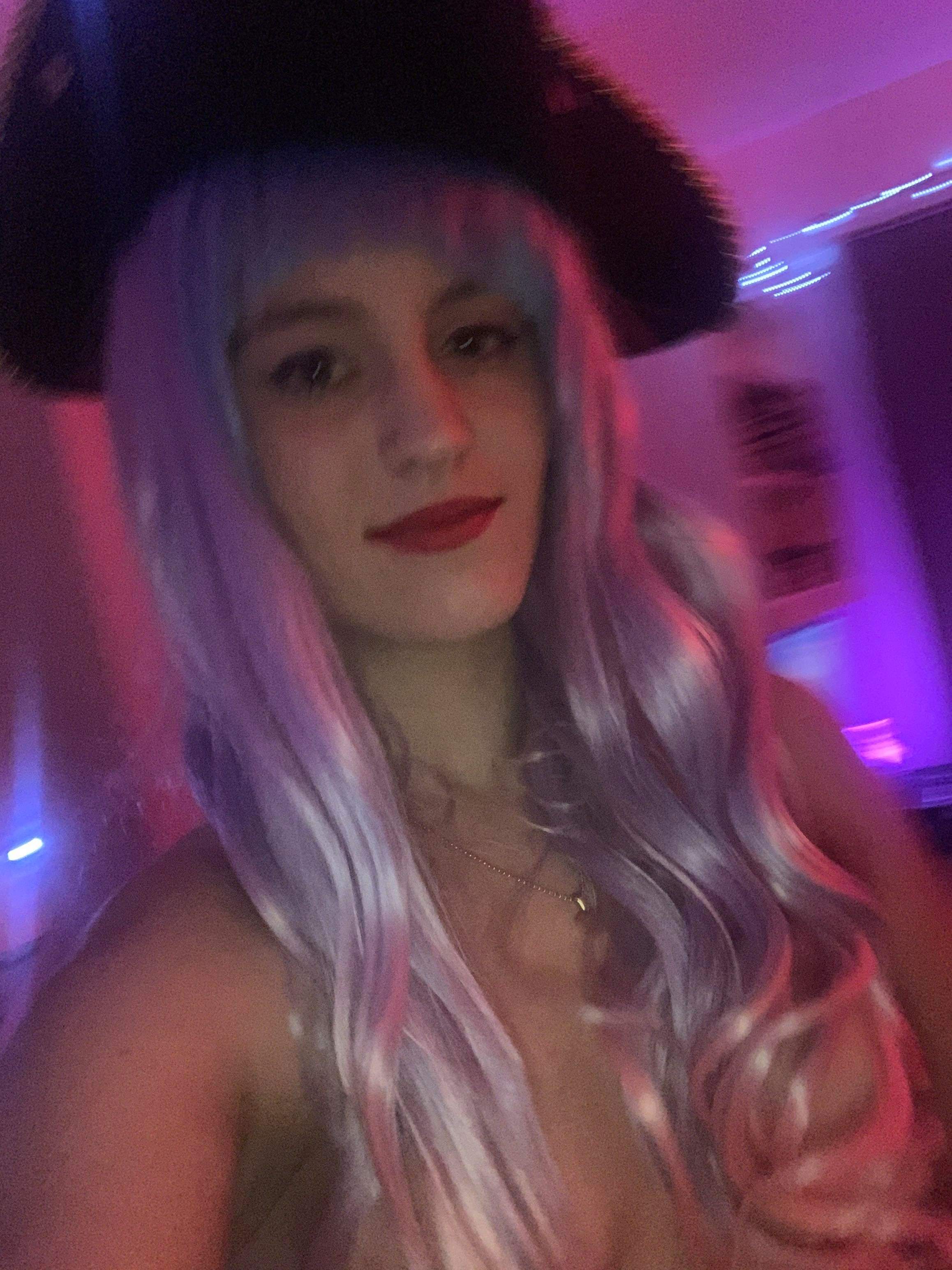 After A Few Drinks In A Wig And A Pirate Hat Scrolller After A Few Drinks In A Wig And A Pirate Hat Scrolller