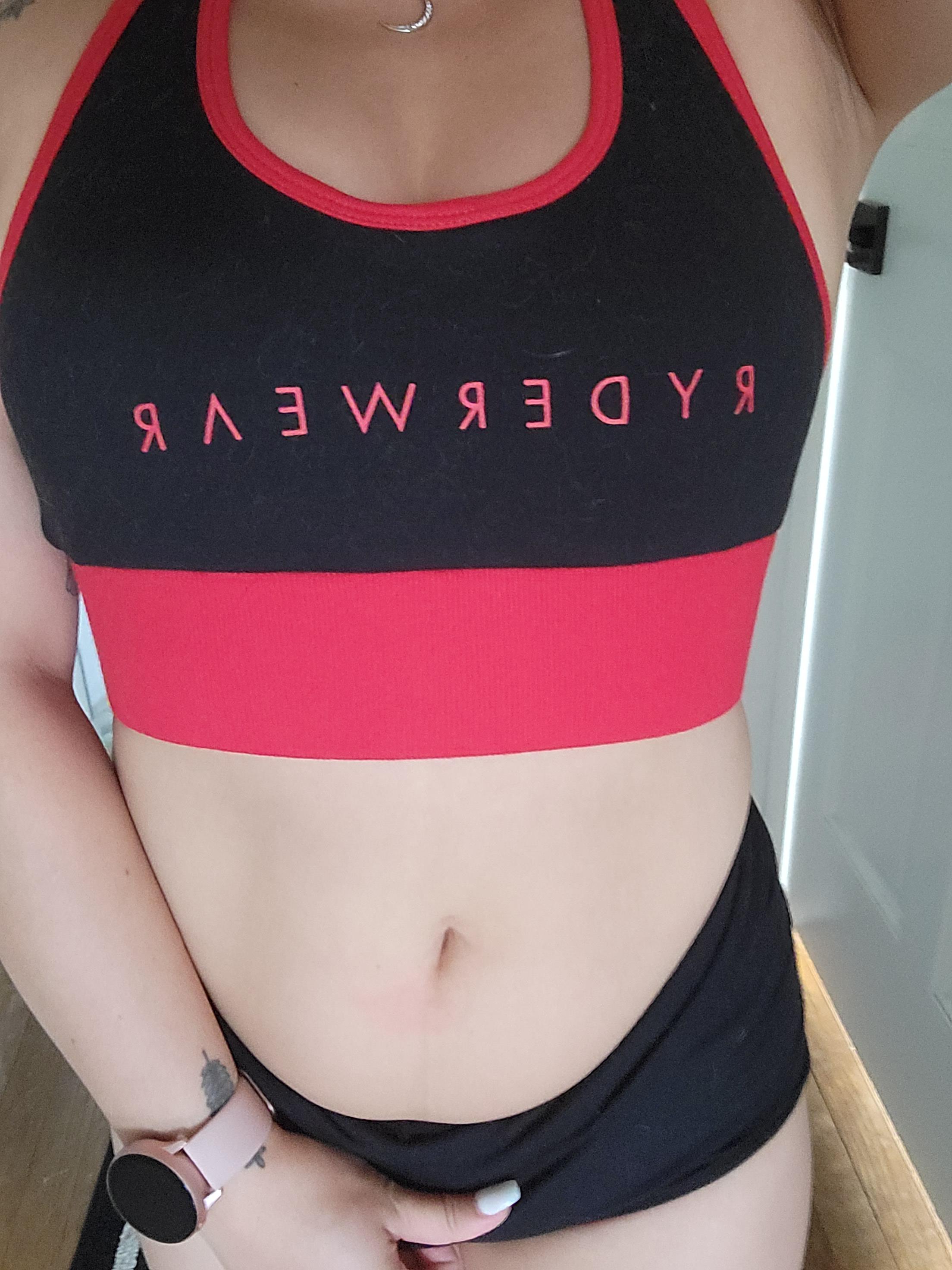 After workout belly button 😋 | Scrolller