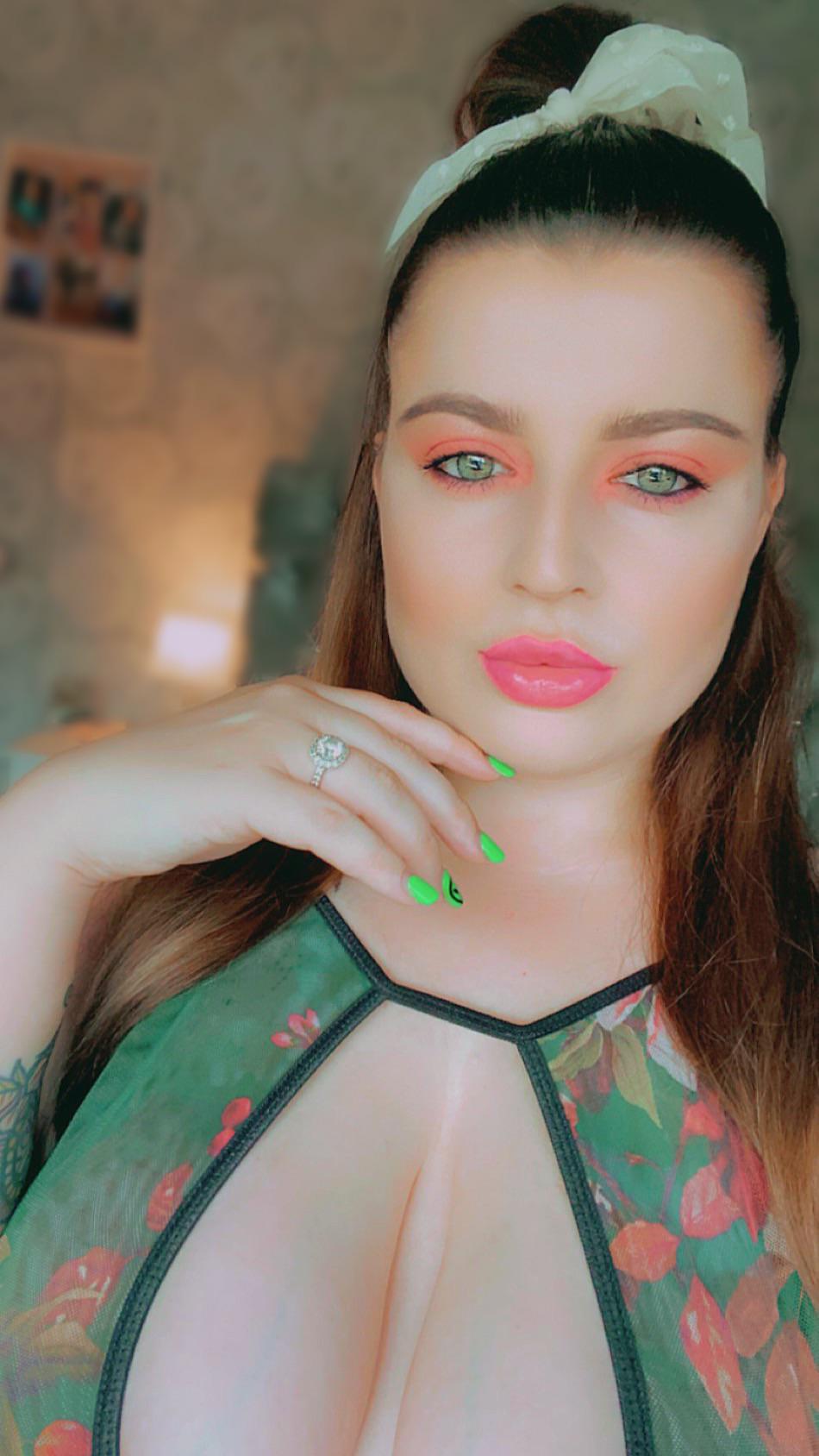 Afternoon x | Scrolller