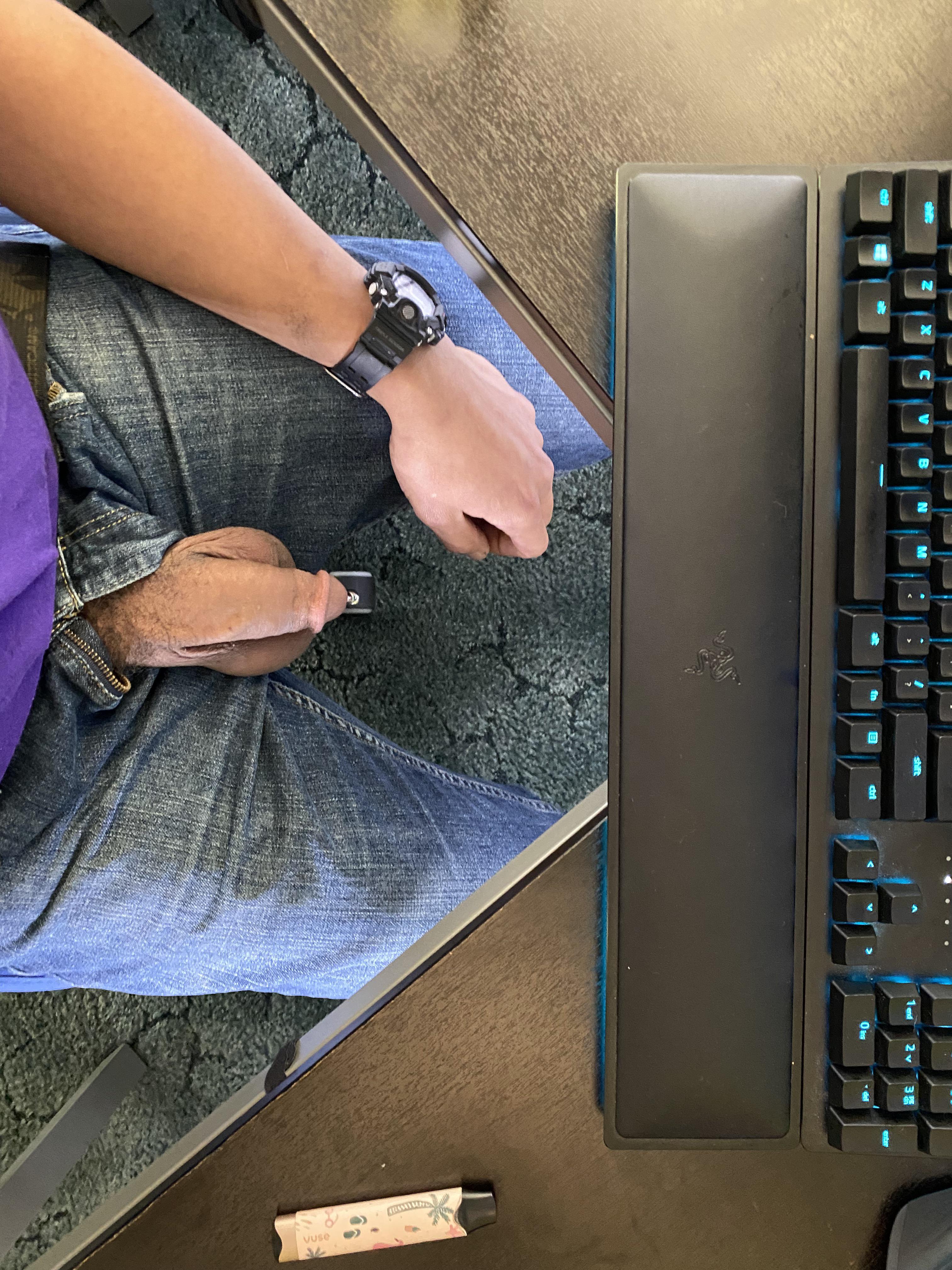 Airing out between meetings | Scrolller